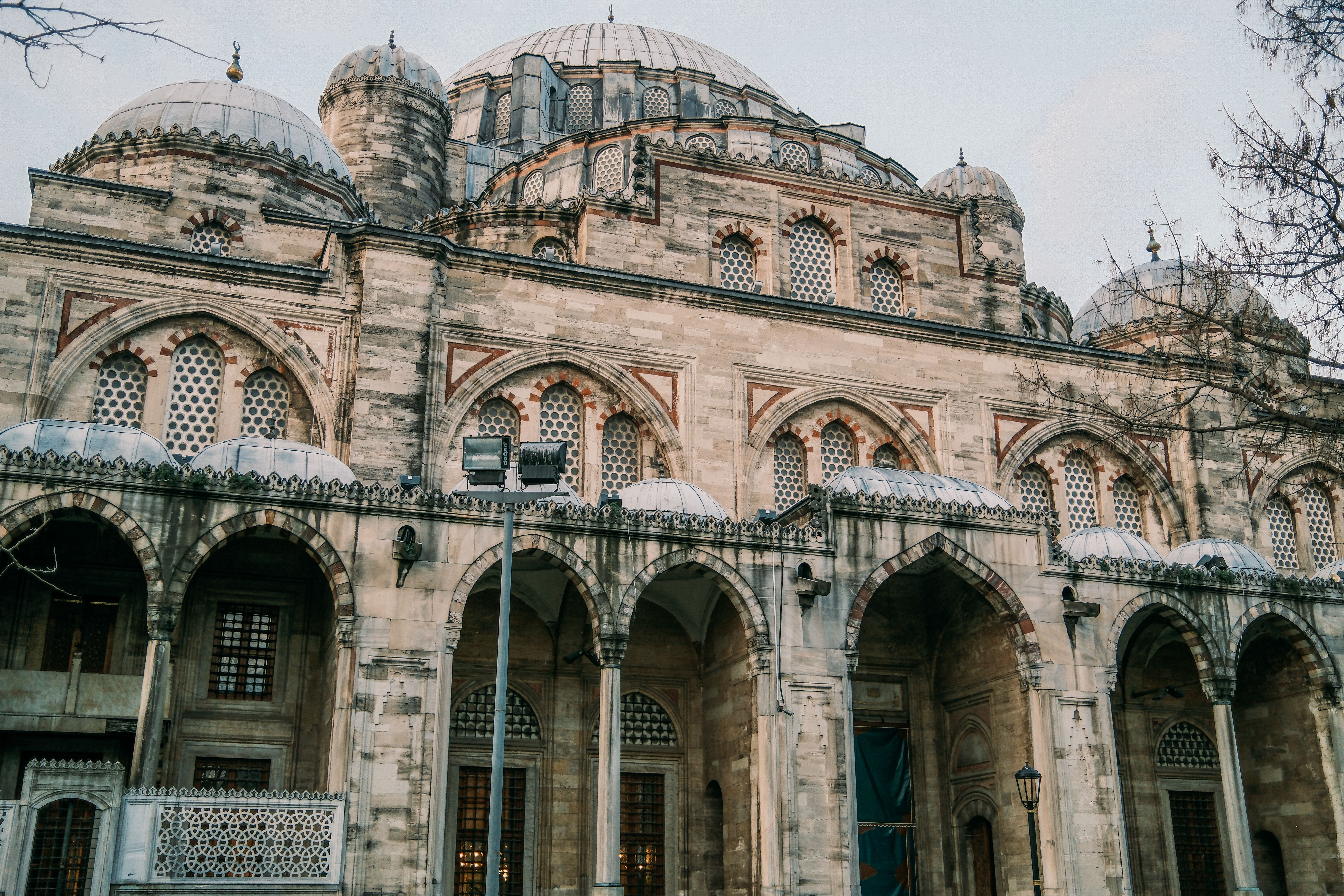 Historic Architecture of a Majestic Mosque · Free Stock Photo
