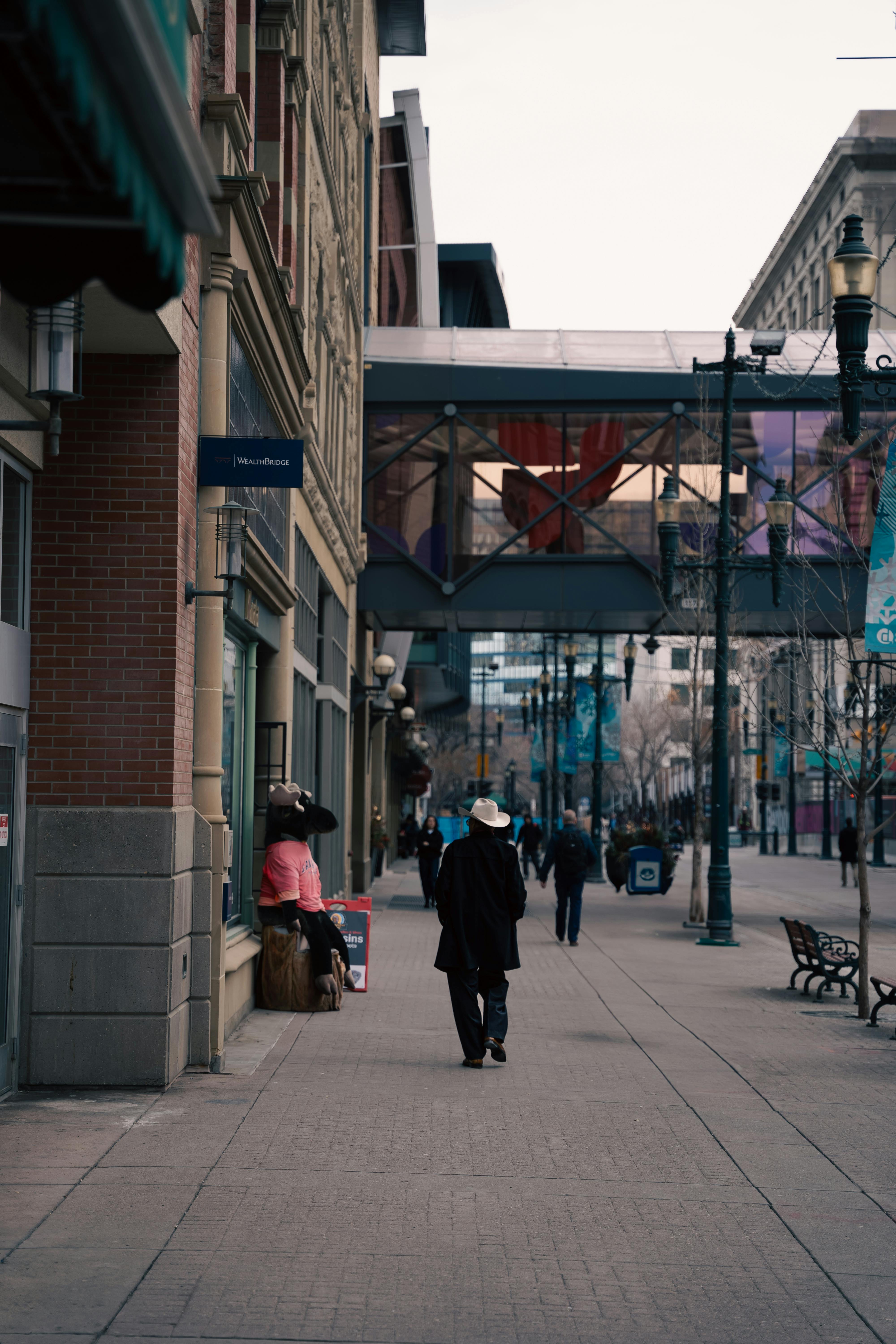 Urban Street Scene in Downtown Calgary · Free Stock Photo