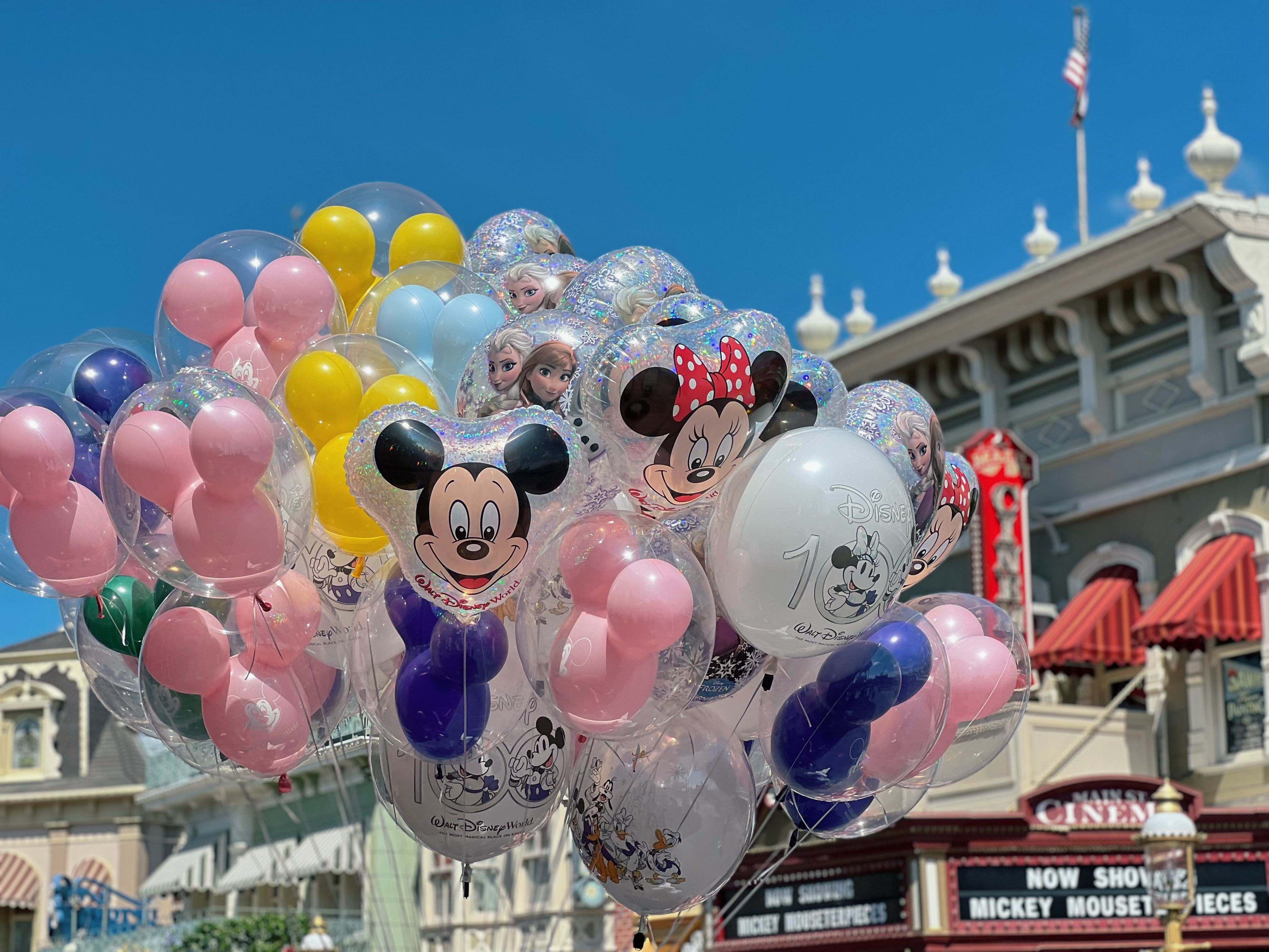 10 000+ Mickey Mouse Disney banque d’images et photos libres de droit ...