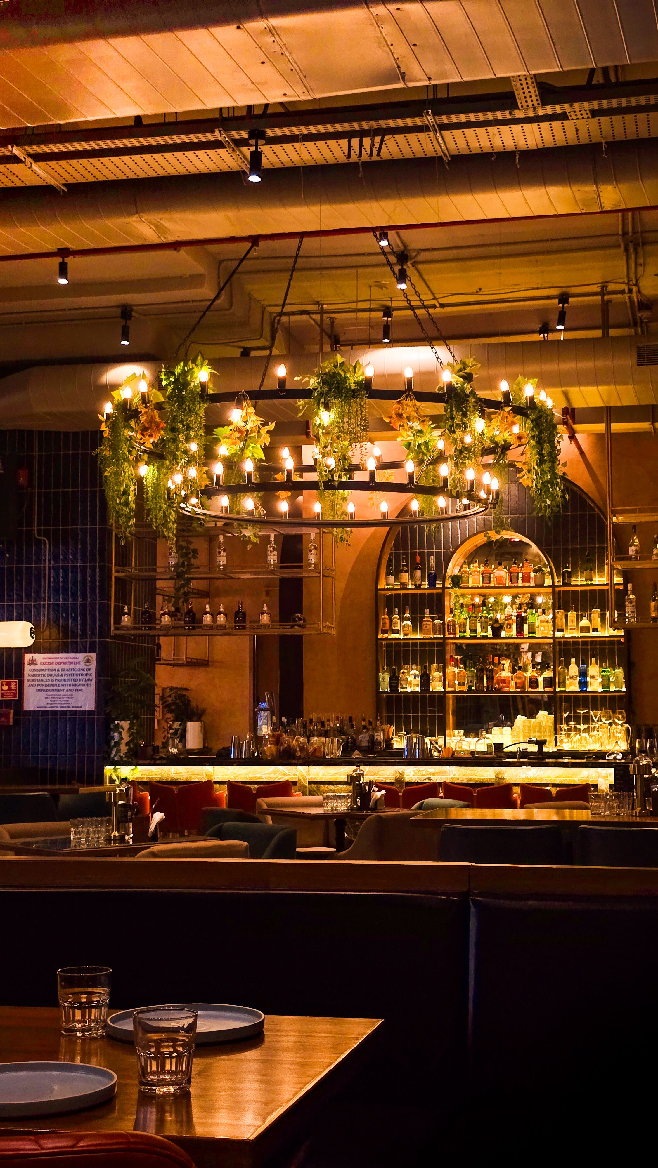 Cozy Bar Interior with Ambient Lighting in Bengaluru · Free Stock Photo