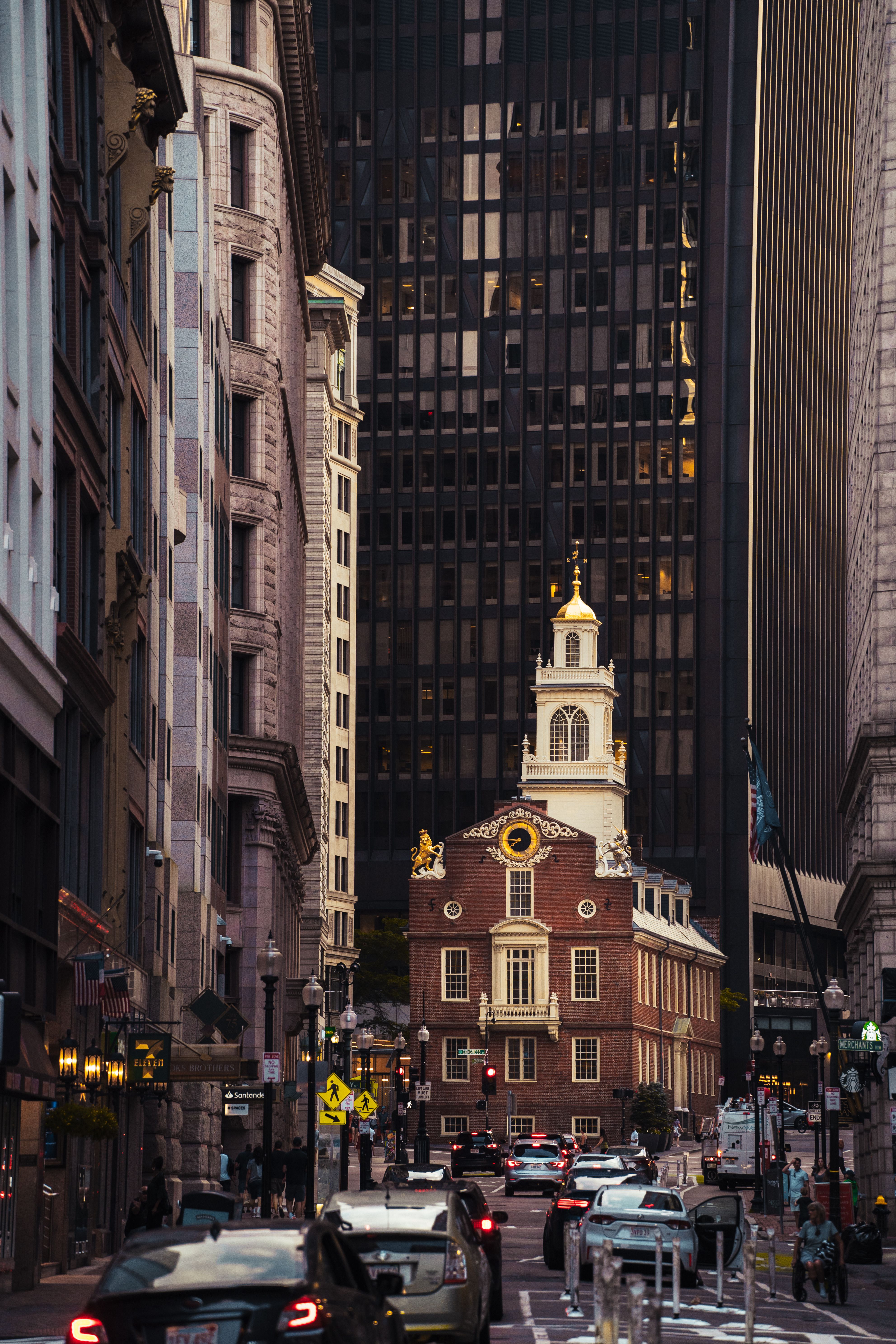 Historic Old State House in Downtown Boston Street View · Free Stock Photo
