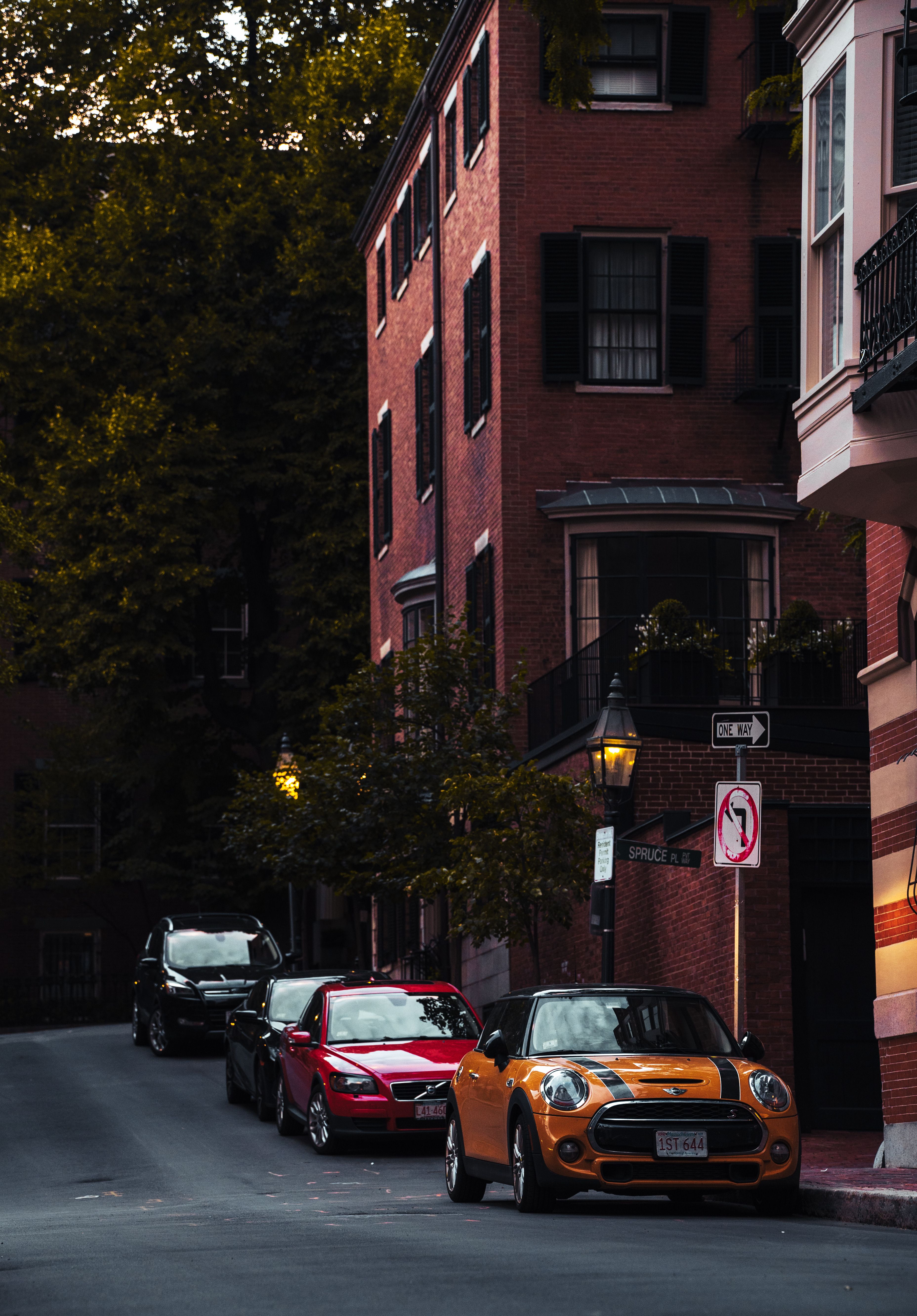 Charming Boston Street with Classic Architecture · Free Stock Photo