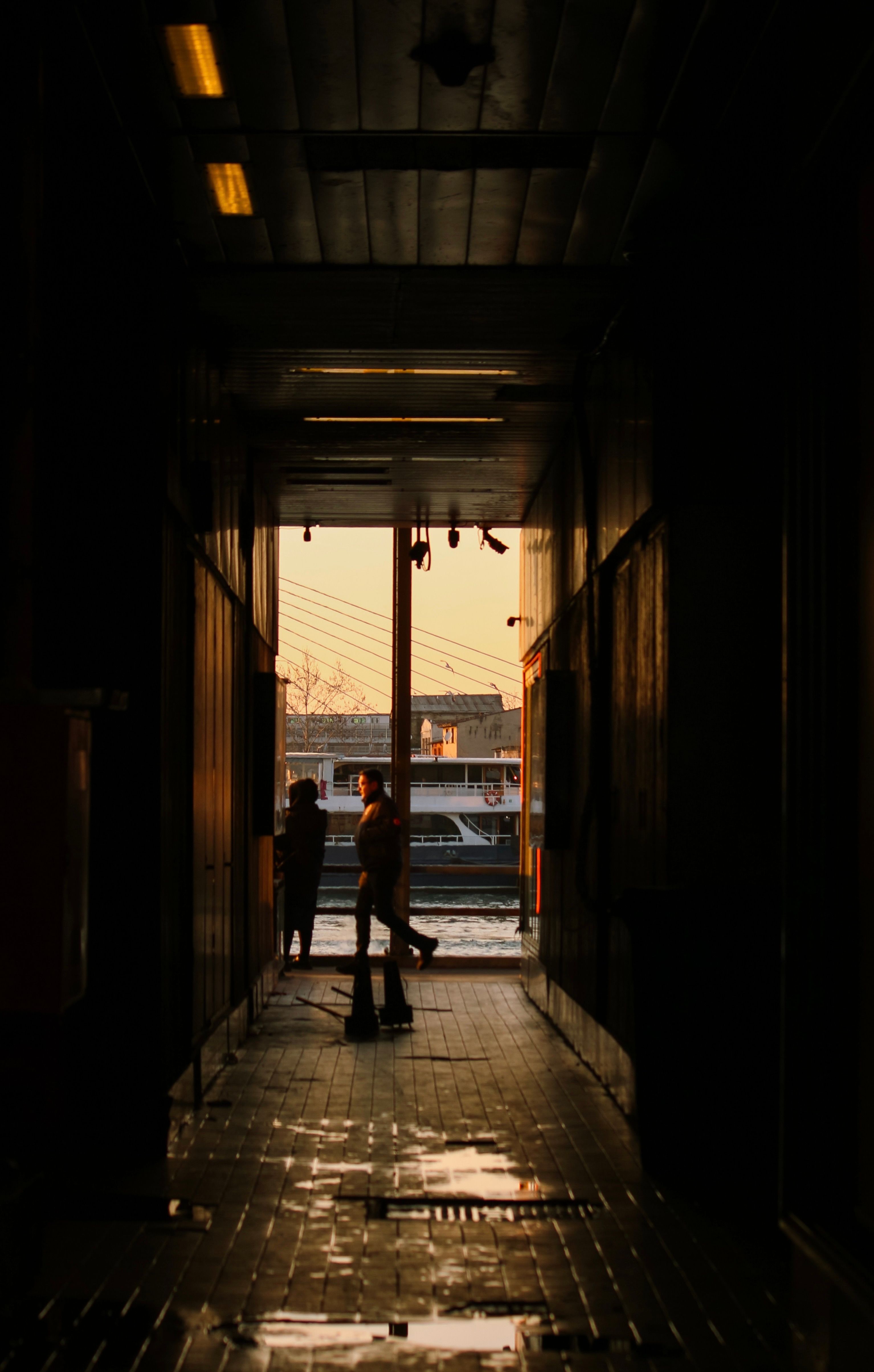 Mesmerizing Golden Sunset in Istanbul's Hidden Alleyway · Free Stock Photo