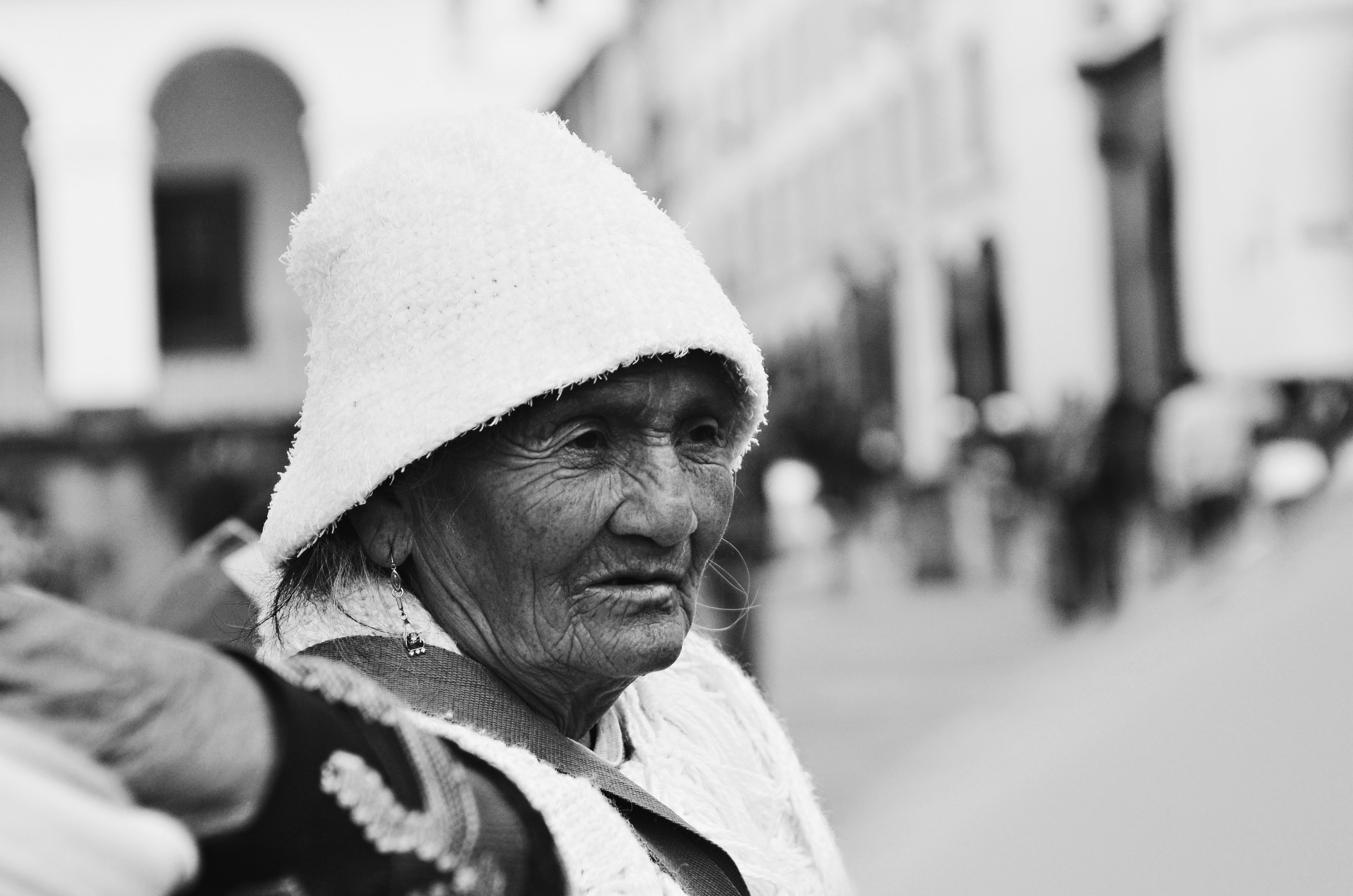 Homeless Portrait Woman Photos, Download The BEST Free Homeless ...