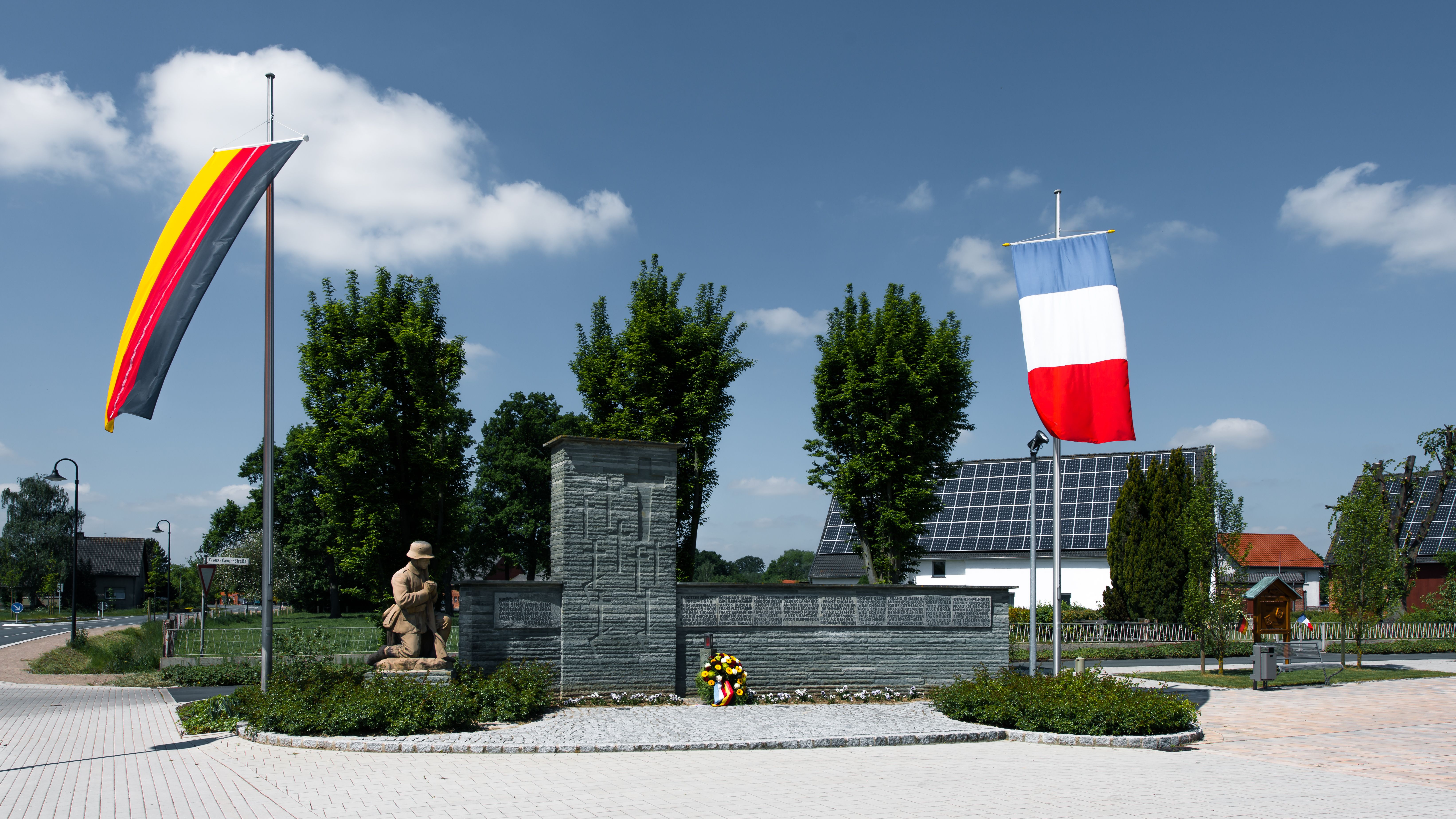 Historic War Memorial in Salzkotten, Germany · Free Stock Photo