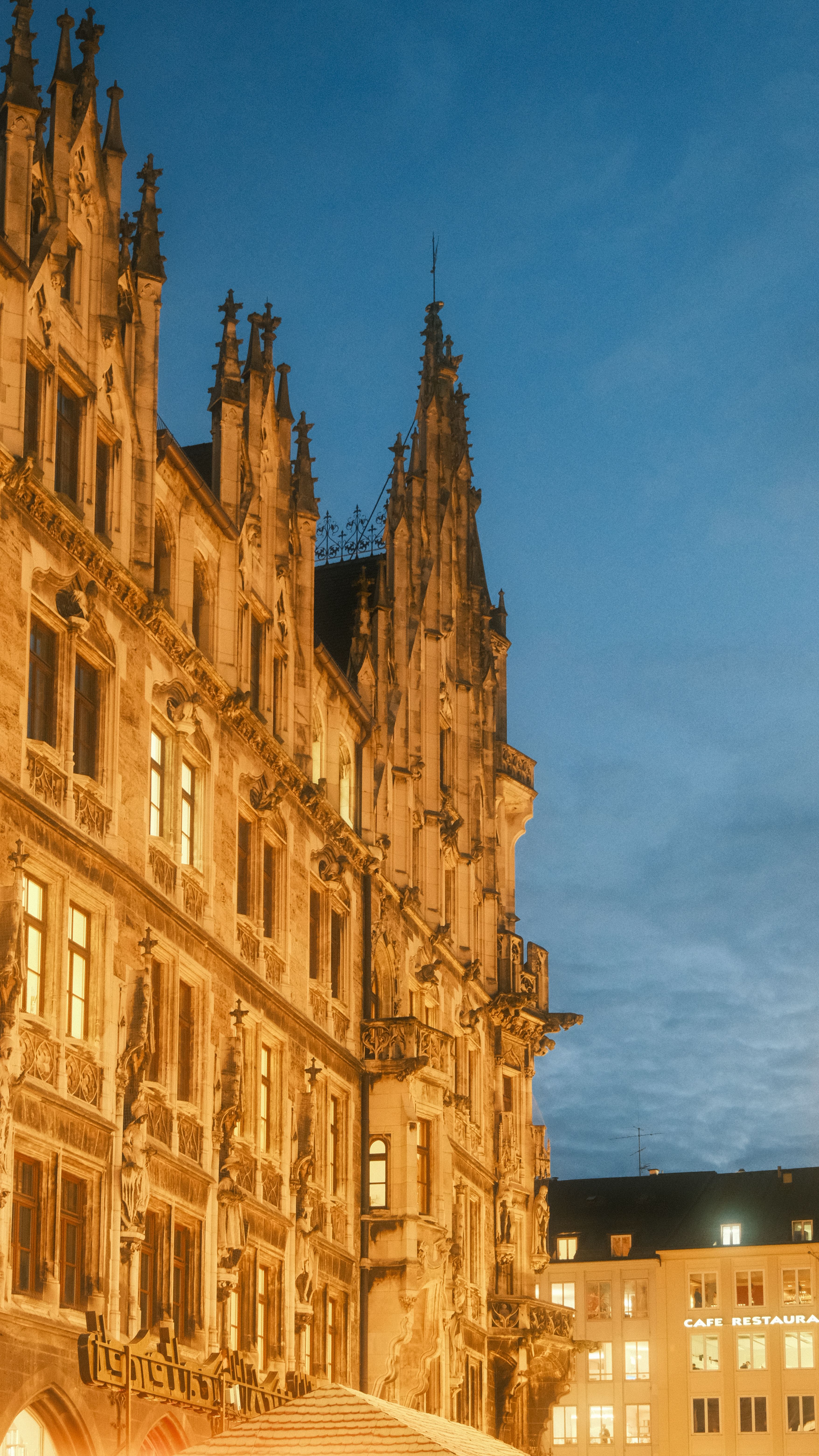 Evening View of Historic Munich Architecture · Free Stock Photo
