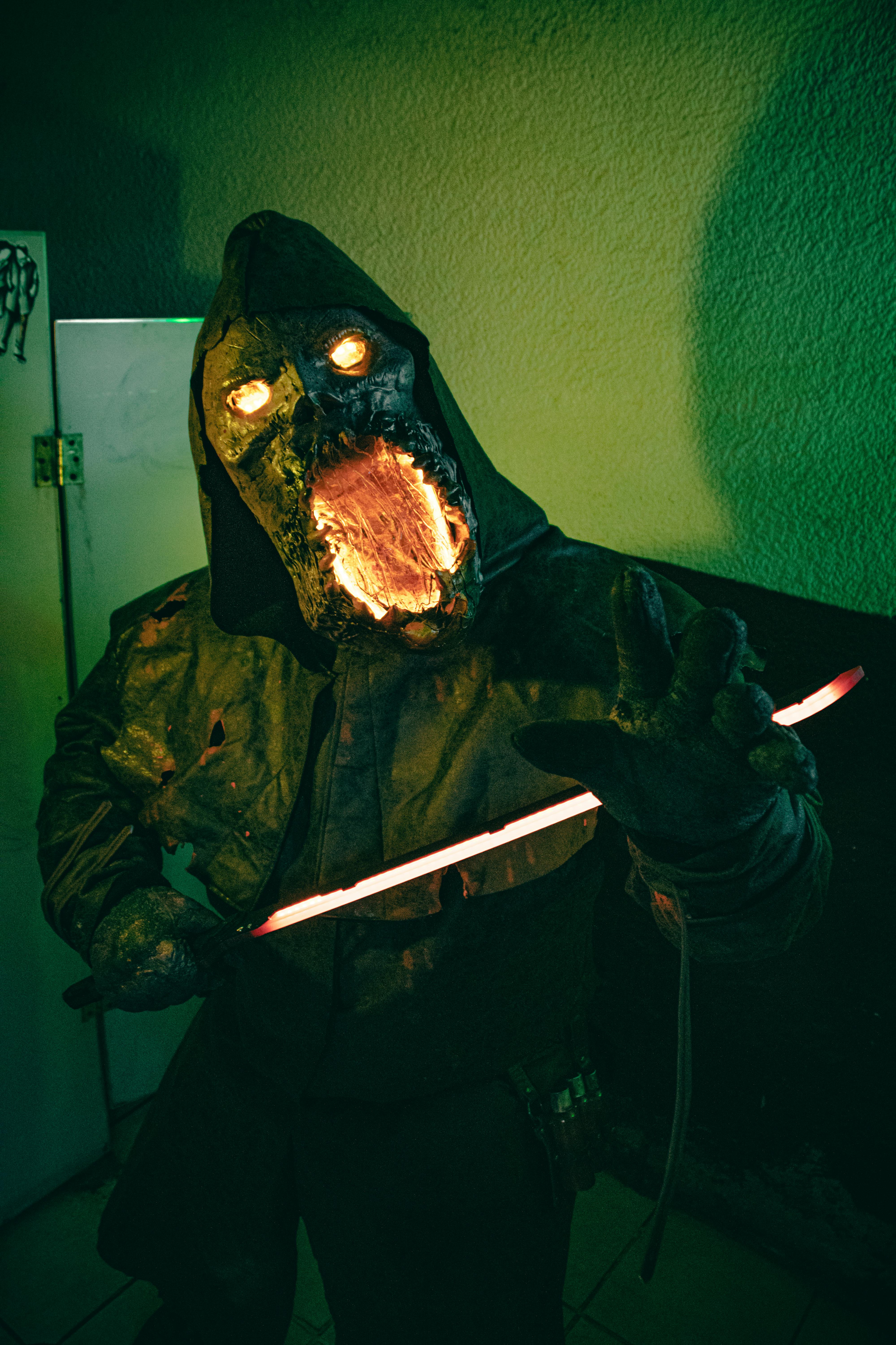 Personaggio Cosplay A Tema Horror Con Caratteristiche Luminose ...