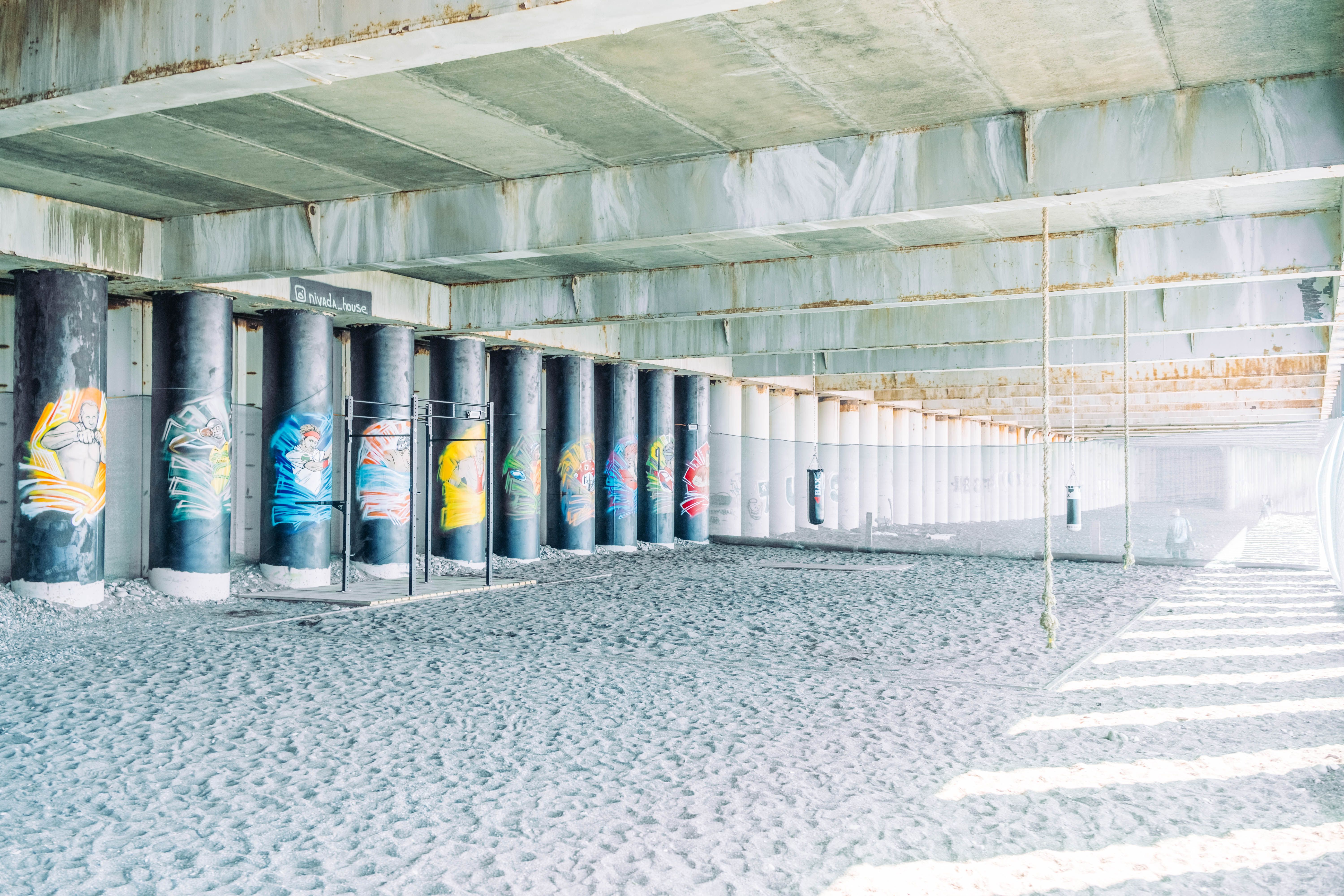 Gray Building Interior · Free Stock Photo