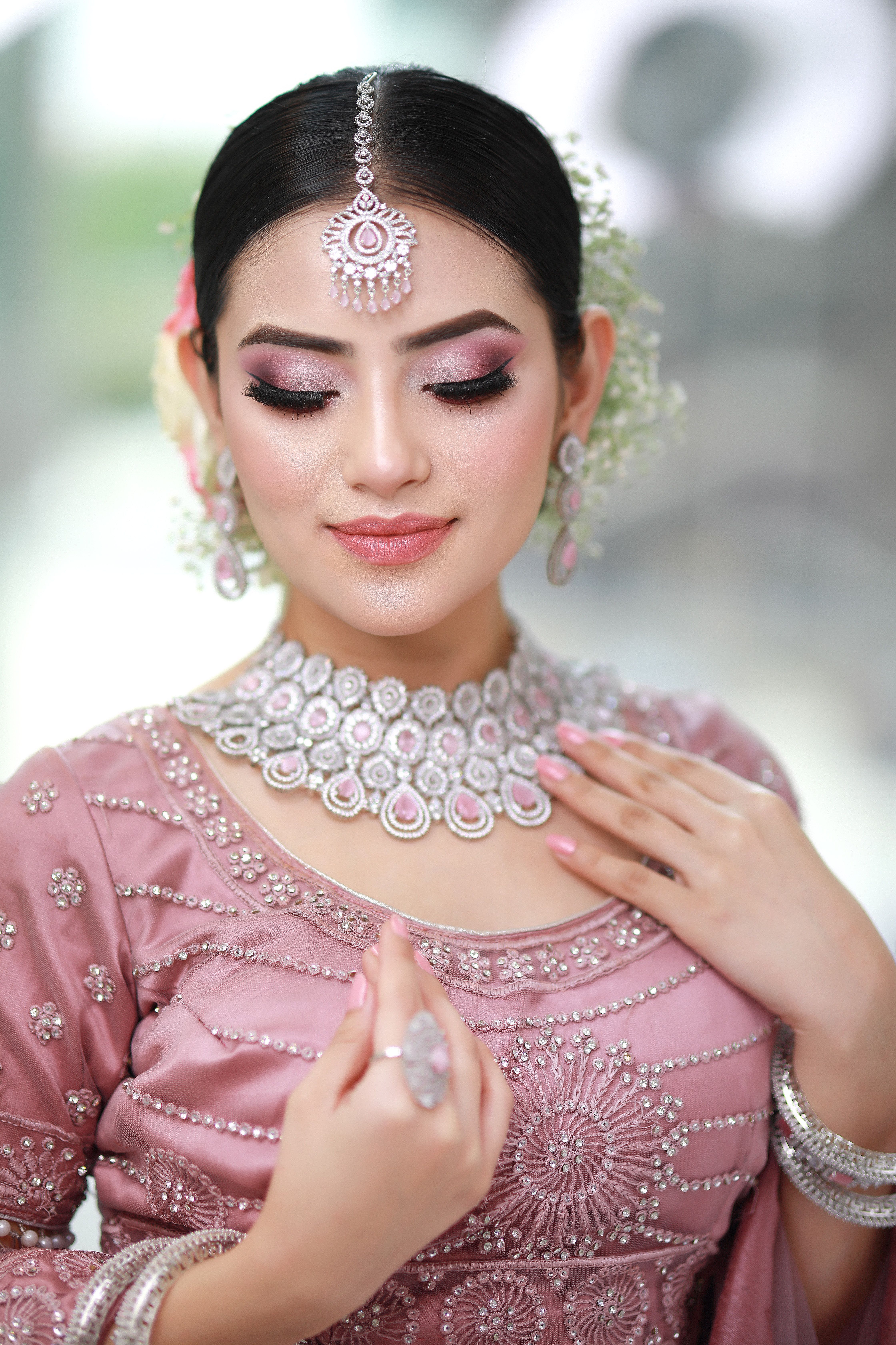 Stunning Indian Bride in Exquisite Attire · Free Stock Photo