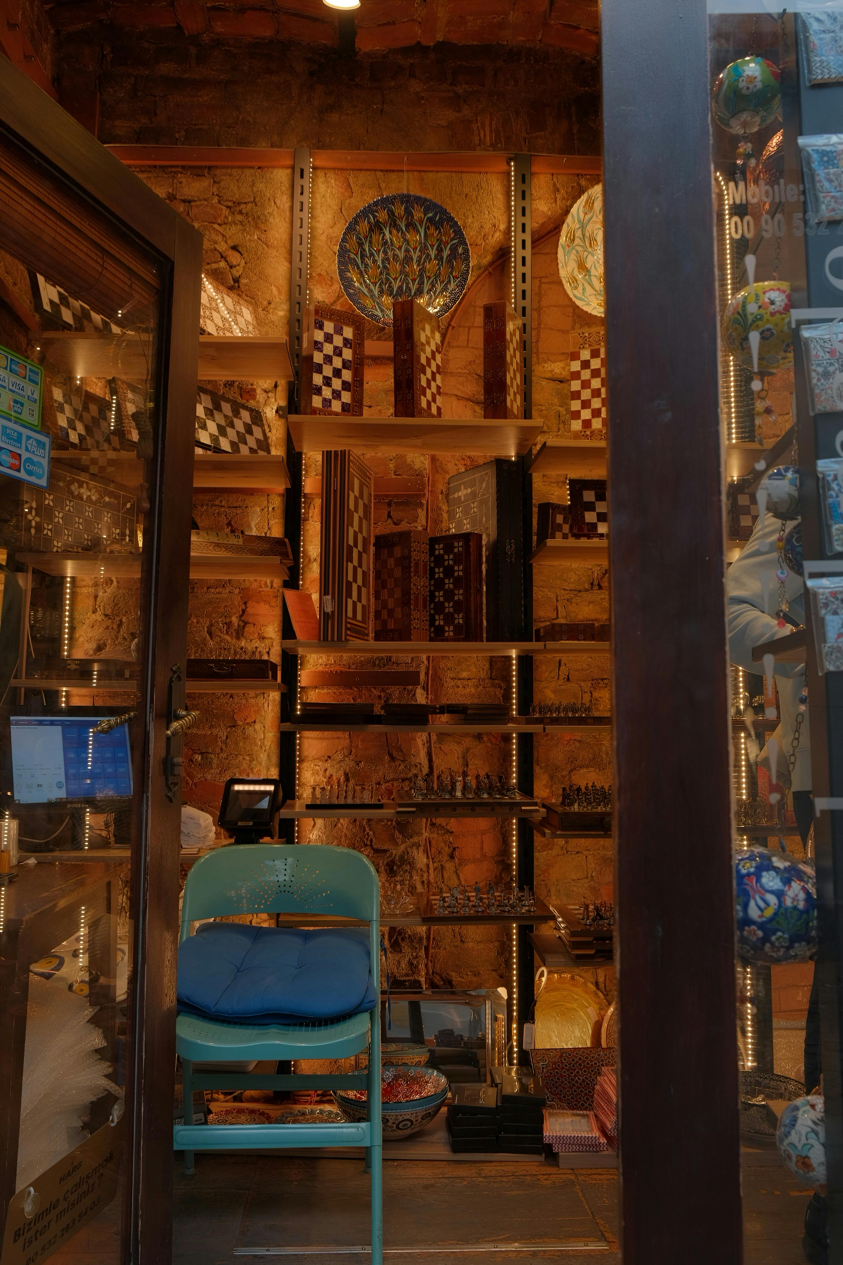 Cozy Chess and Craft Shop Interior · Free Stock Photo