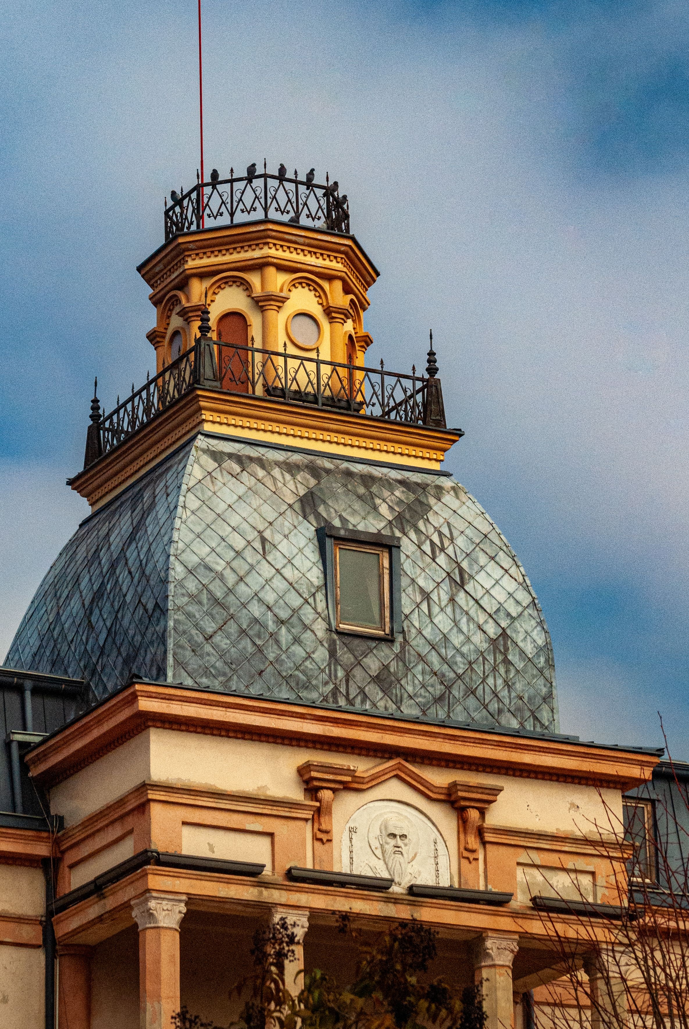 Edificio Histórico Con Un Diseño Arquitectónico único. · Foto de stock ...