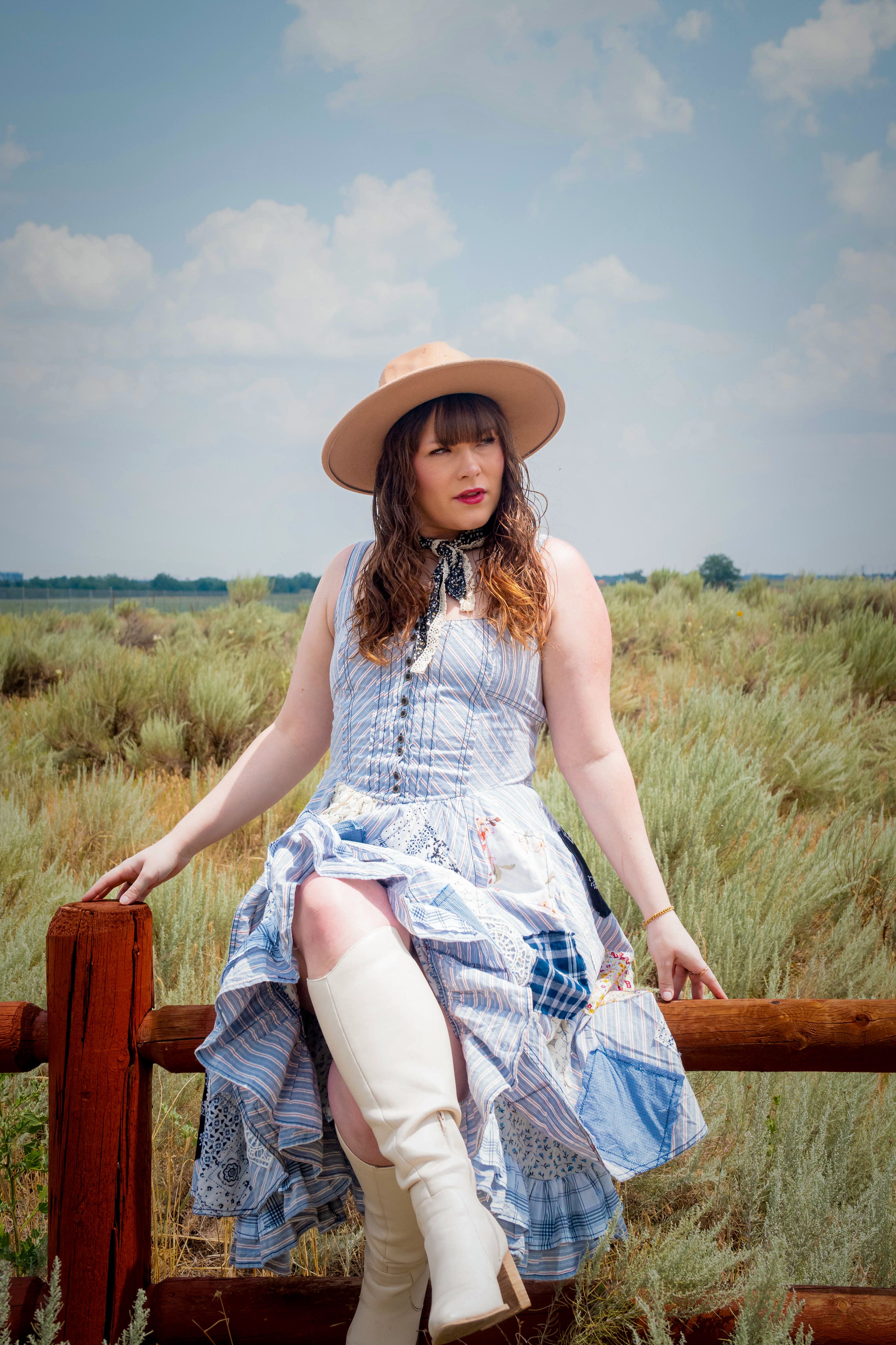 Western Style Fashion Portrait in Nature · Free Stock Photo