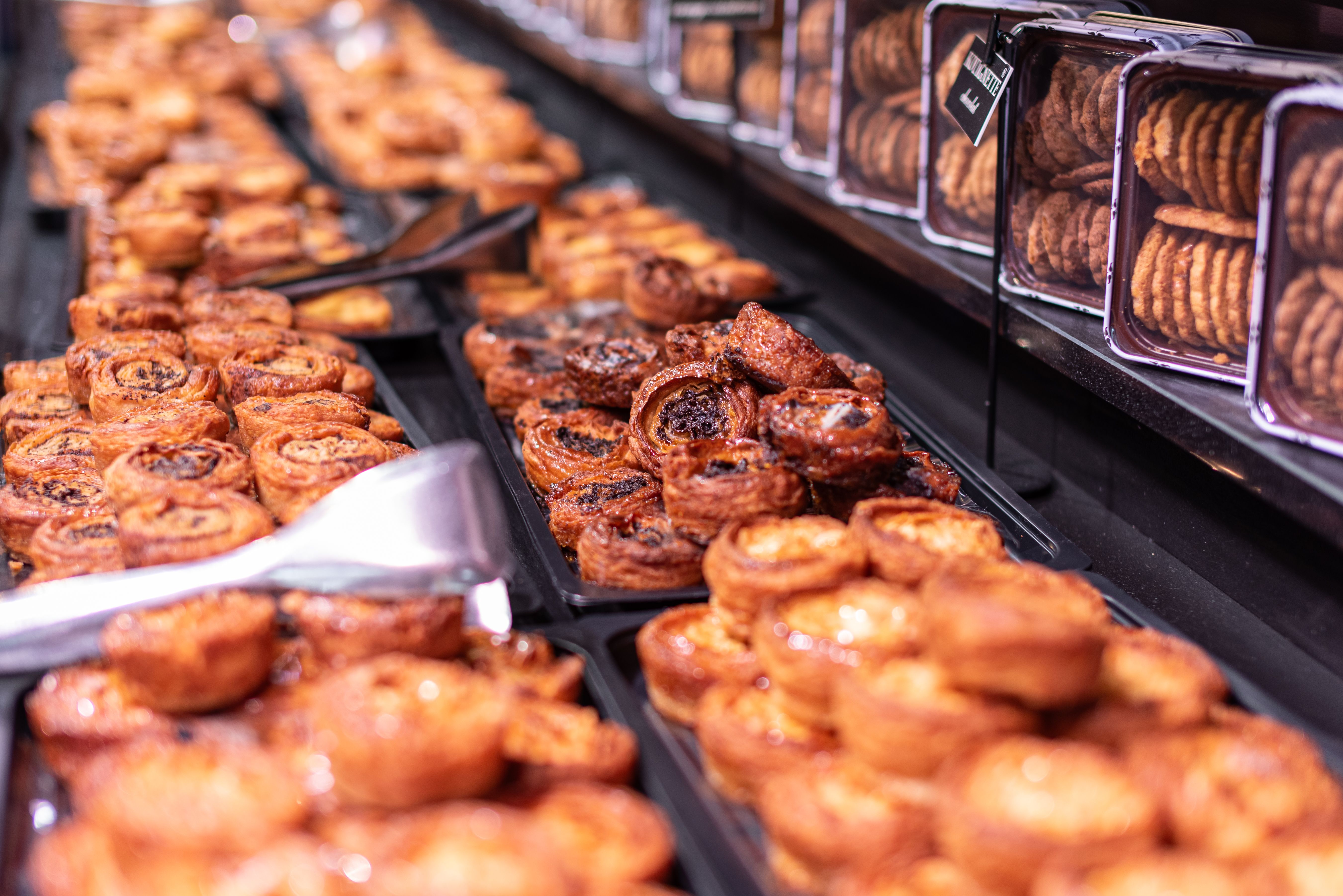 Delicious French Pastries Display in Paris Bakery · Free Stock Photo
