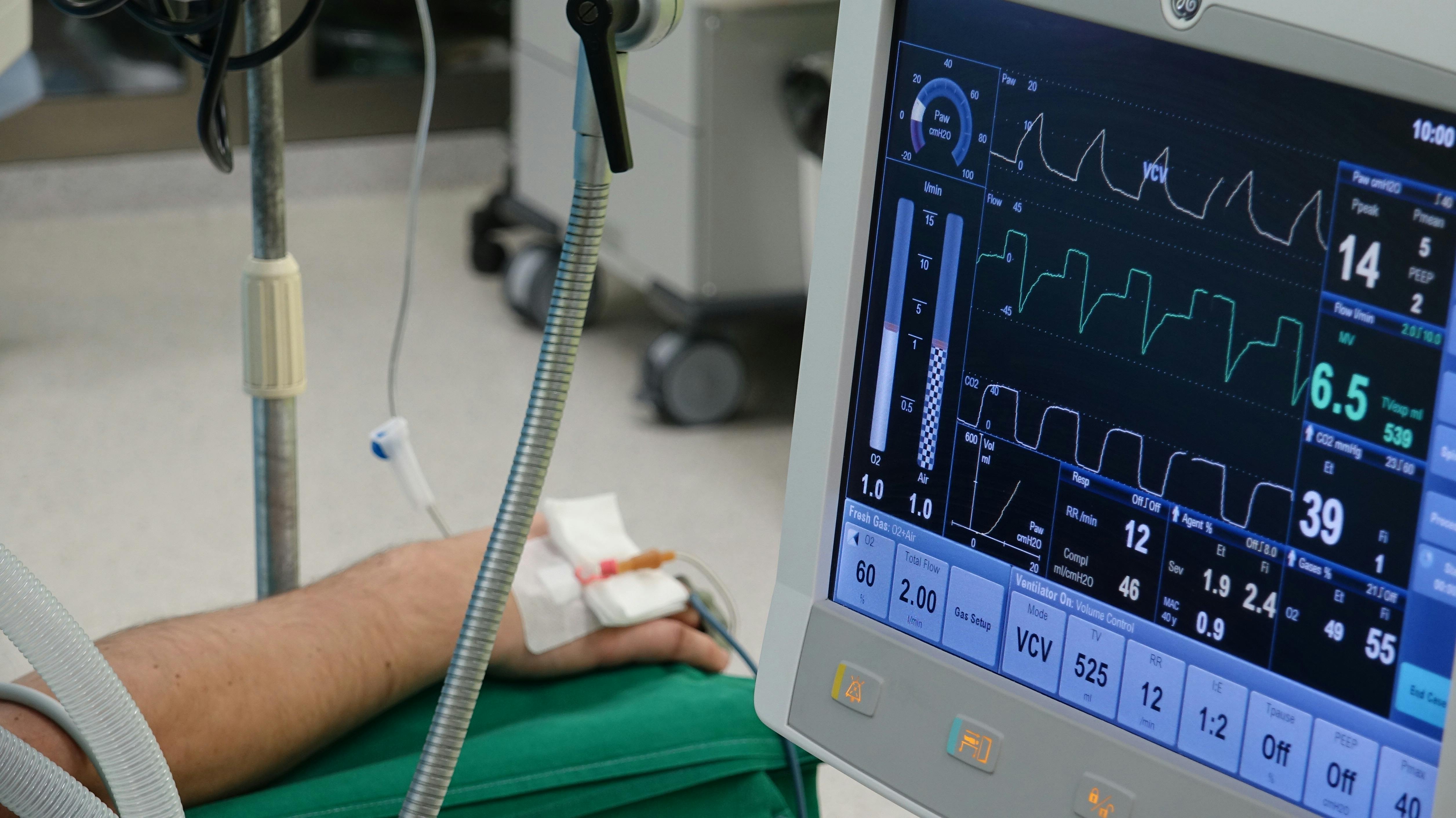 ICU Patient Monitoring in Hospital Setting · Free Stock Photo