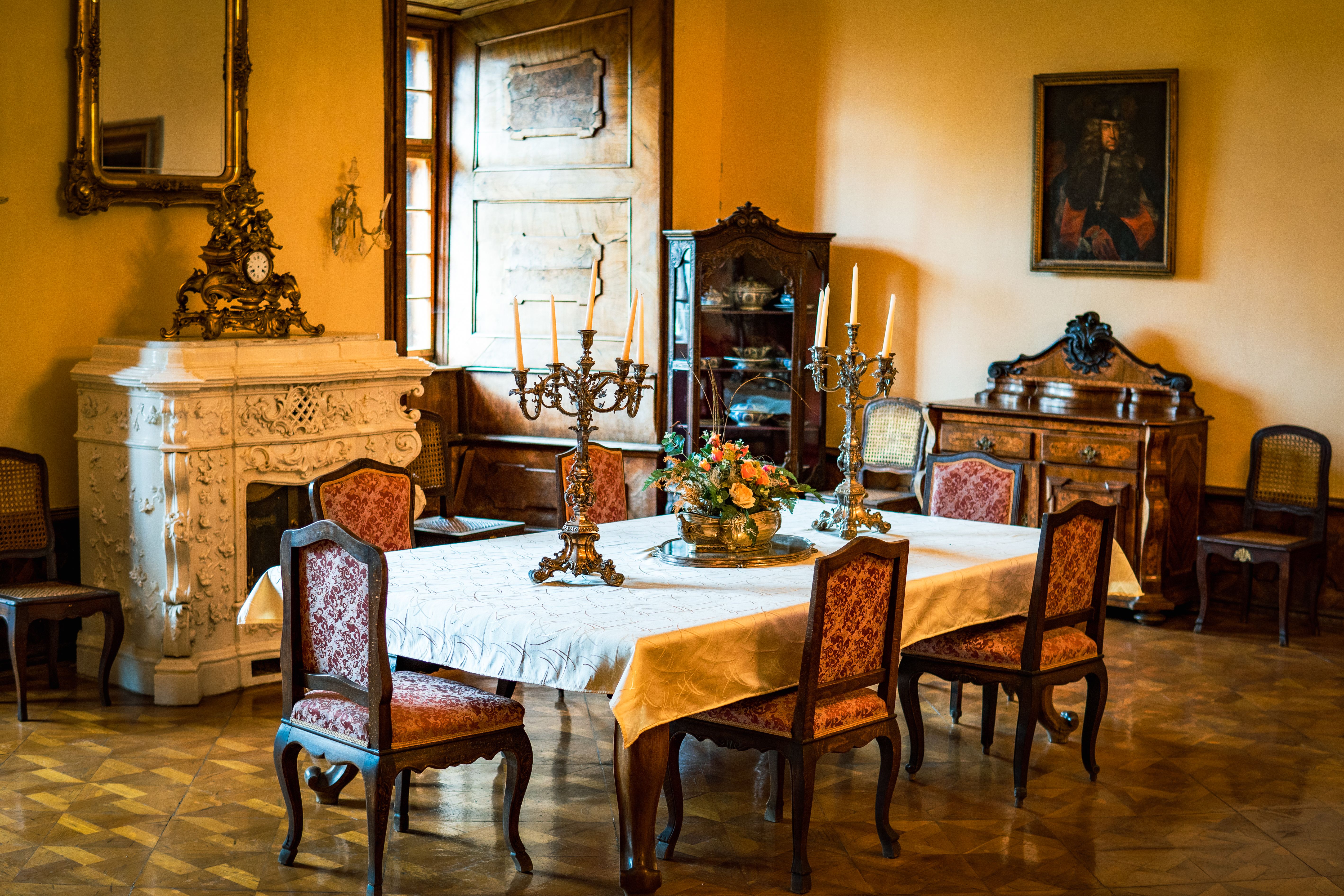Elegant Vintage Dining Room in Slovakia Mansion · Free Stock Photo