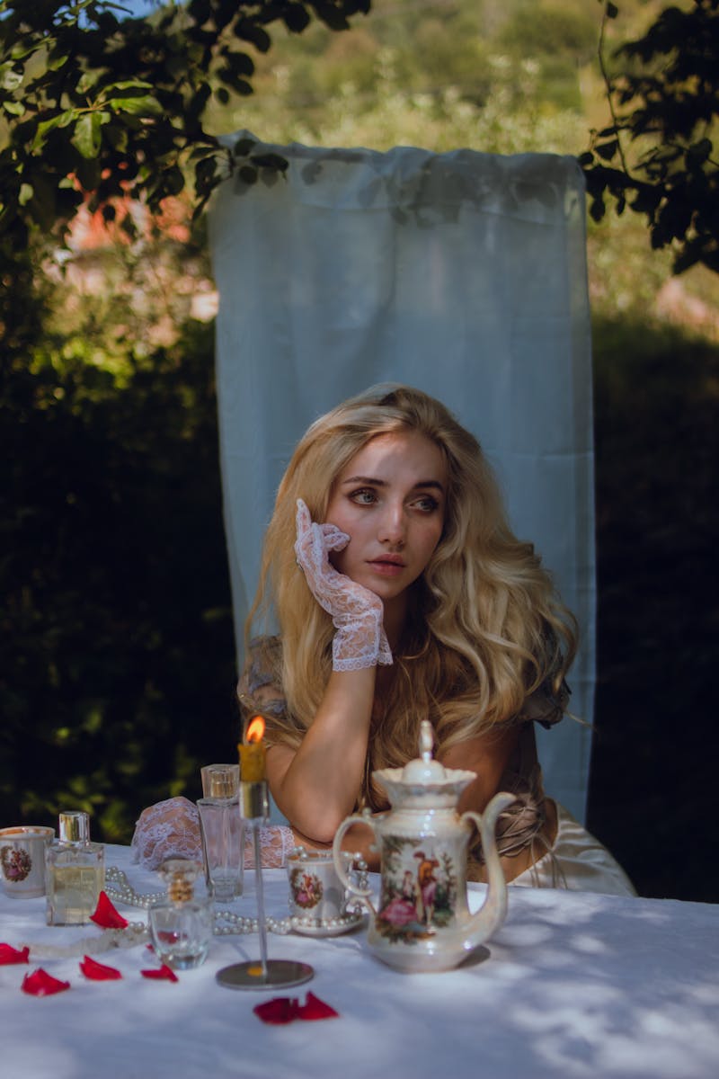 Drinking Tea Photos, Download The BEST Free Drinking Tea Stock Photos ...