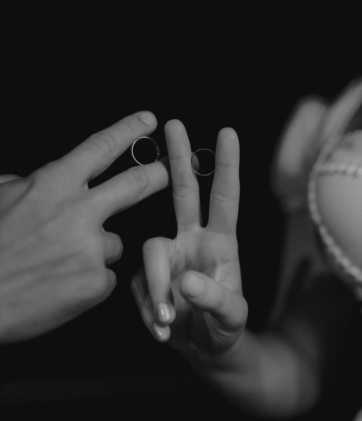 Rings Wedding Photos, Download The BEST Free Rings Wedding Stock Photos ...