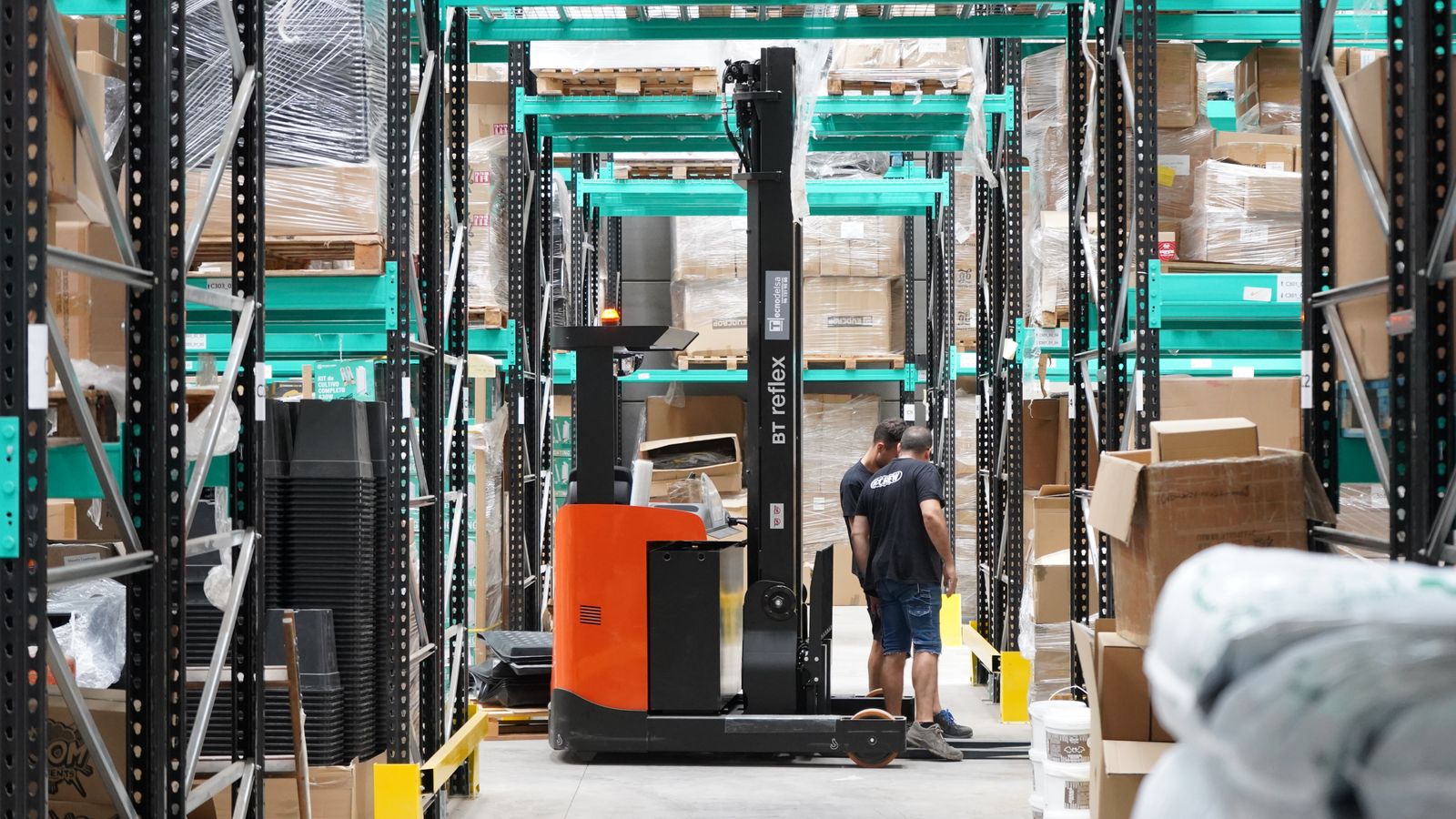 Logistics And Supply Chain Backgrounds For Linkedin Photos, Download ...