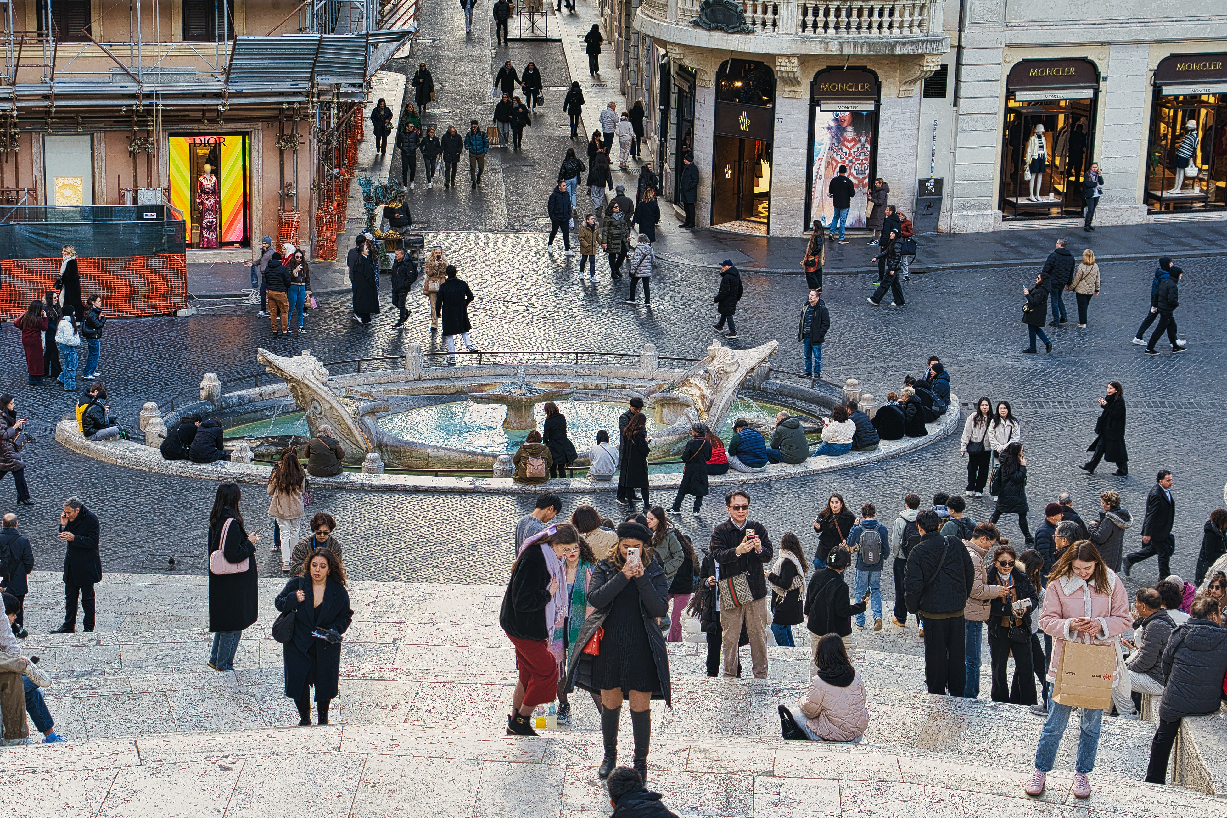 People Watching Photos, Download The BEST Free People Watching Stock ...