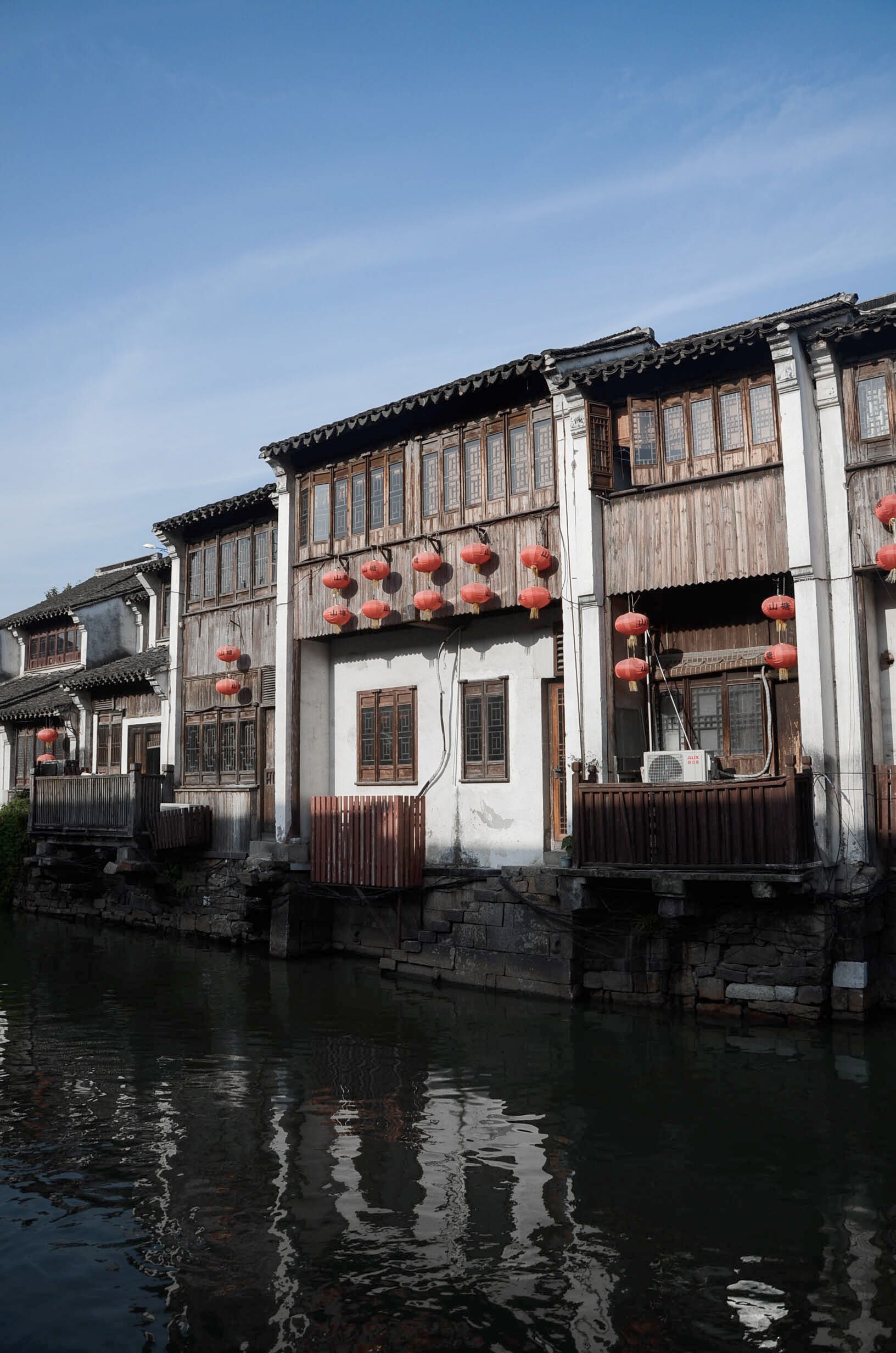 Traditional Chinese Water Town Architecture · Free Stock Photo