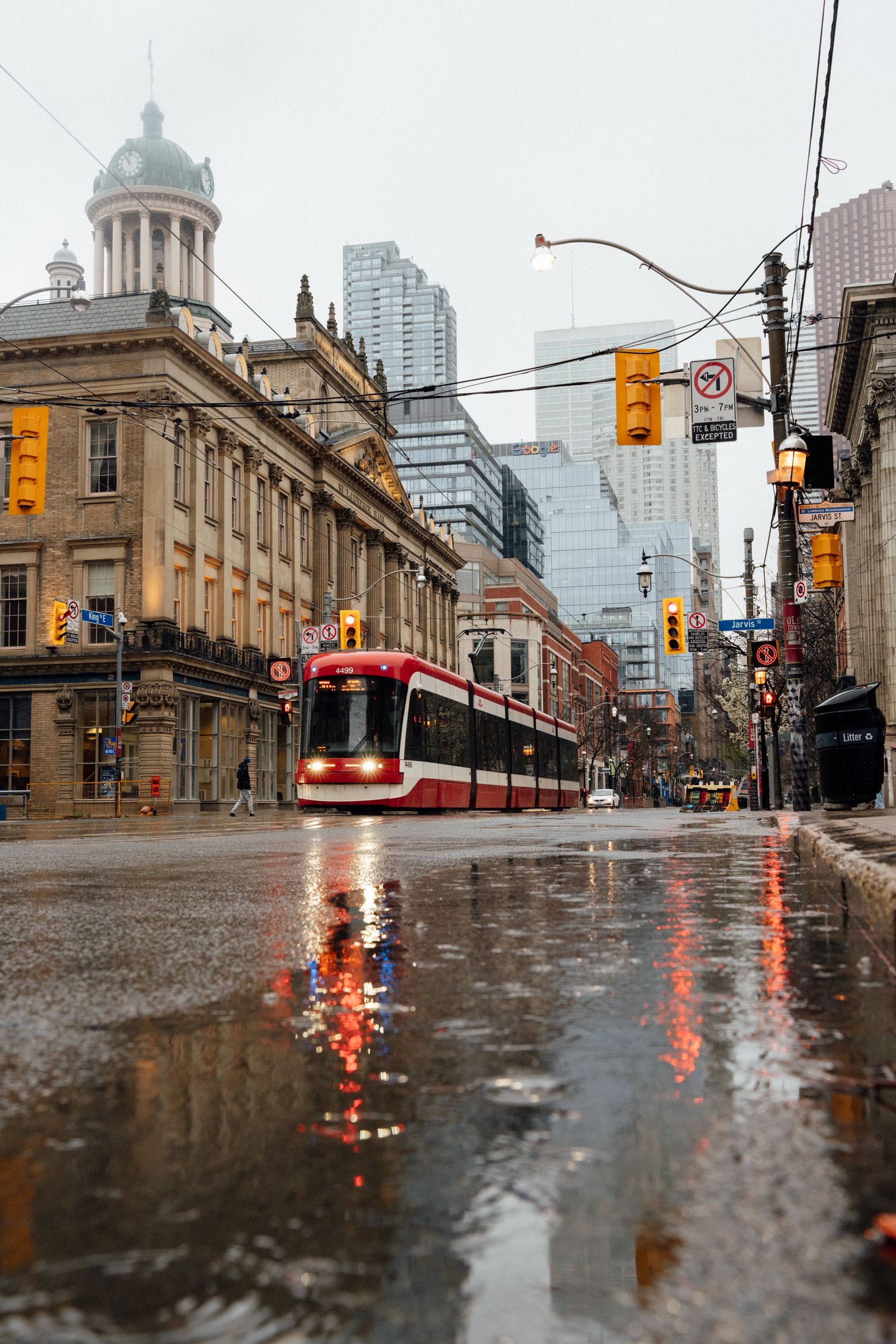 Wet Street Photos, Download The BEST Free Wet Street Stock Photos & HD ...
