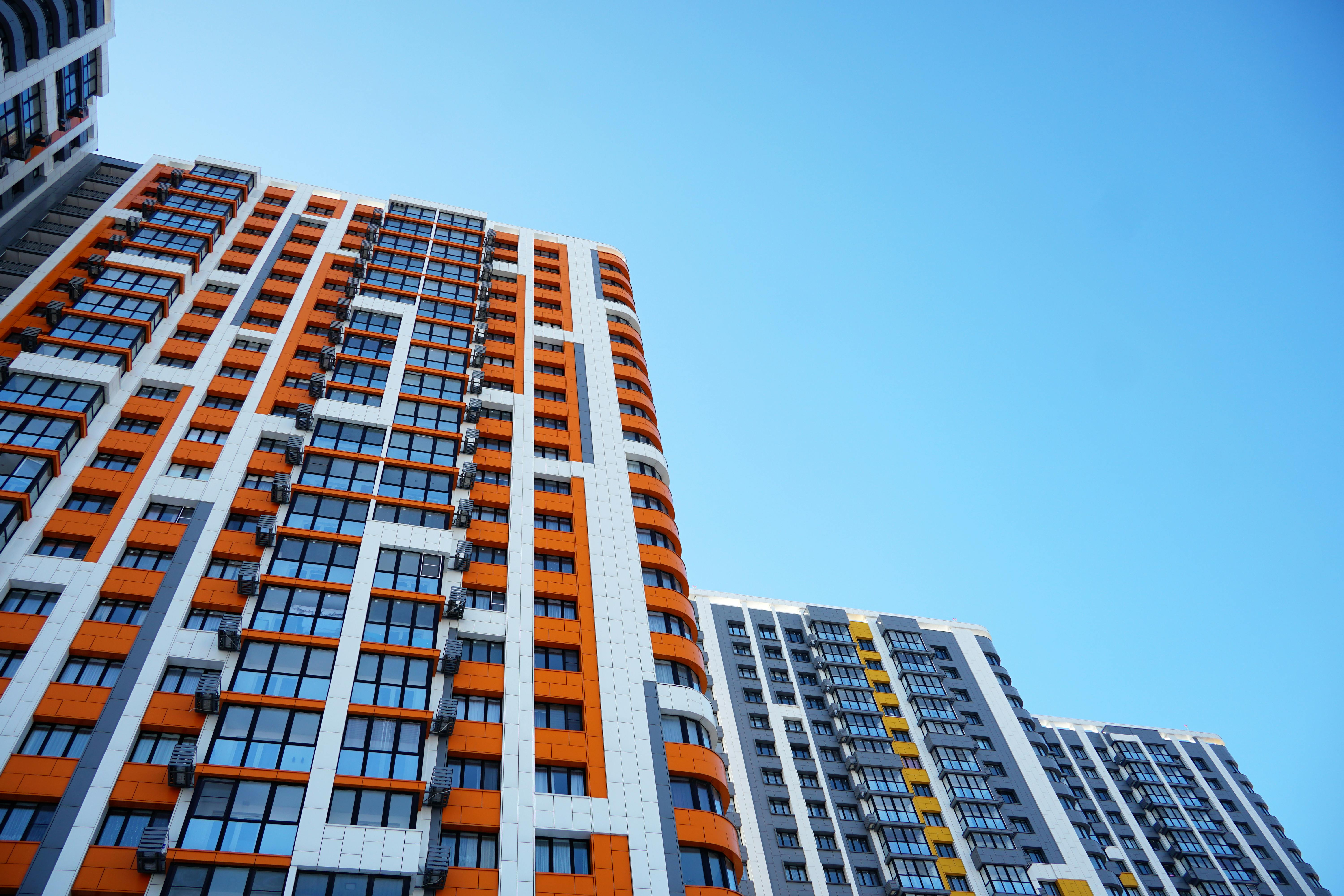 Modern High-Rise Urban Architecture · Free Stock Photo