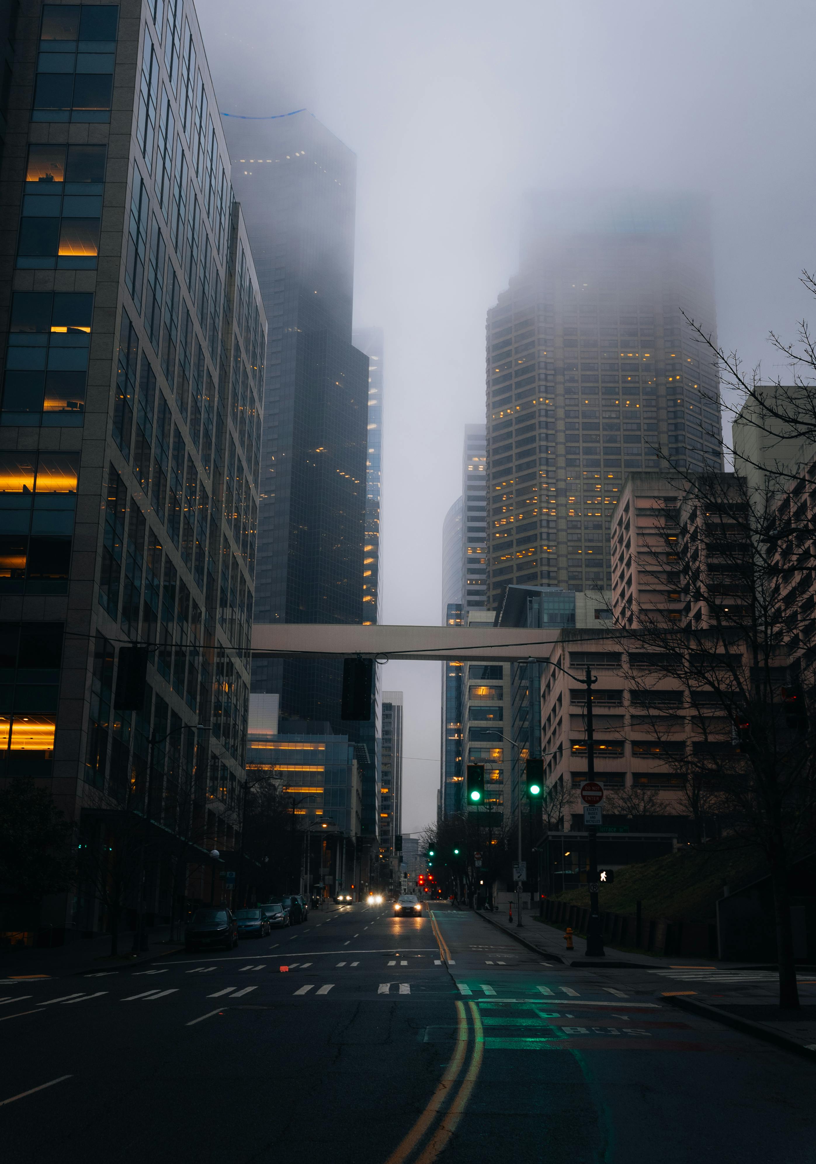 Foggy Downtown Seattle Street Scene at Dusk · Free Stock Photo