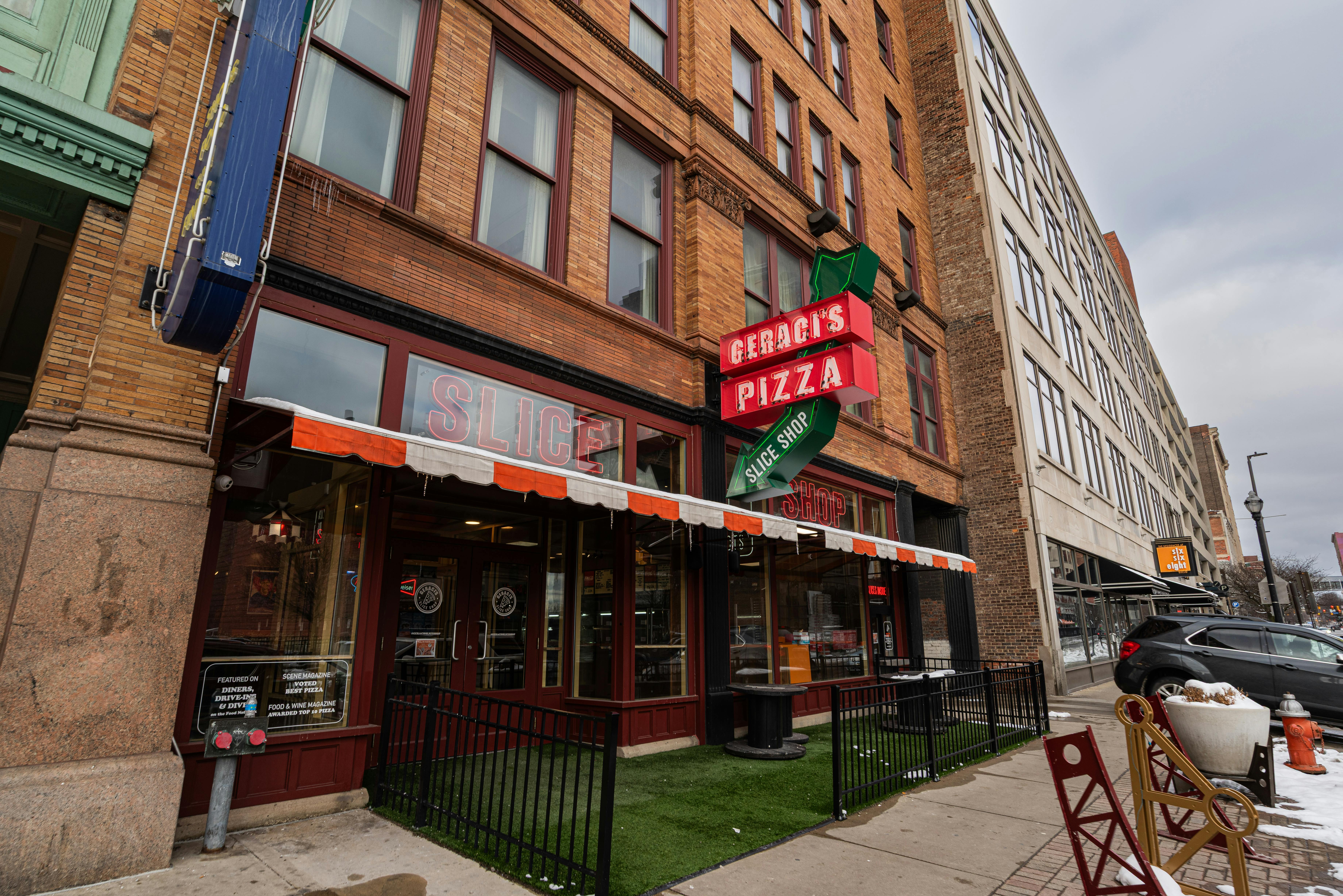 Urban Pizza Restaurant Street View · Free Stock Photo