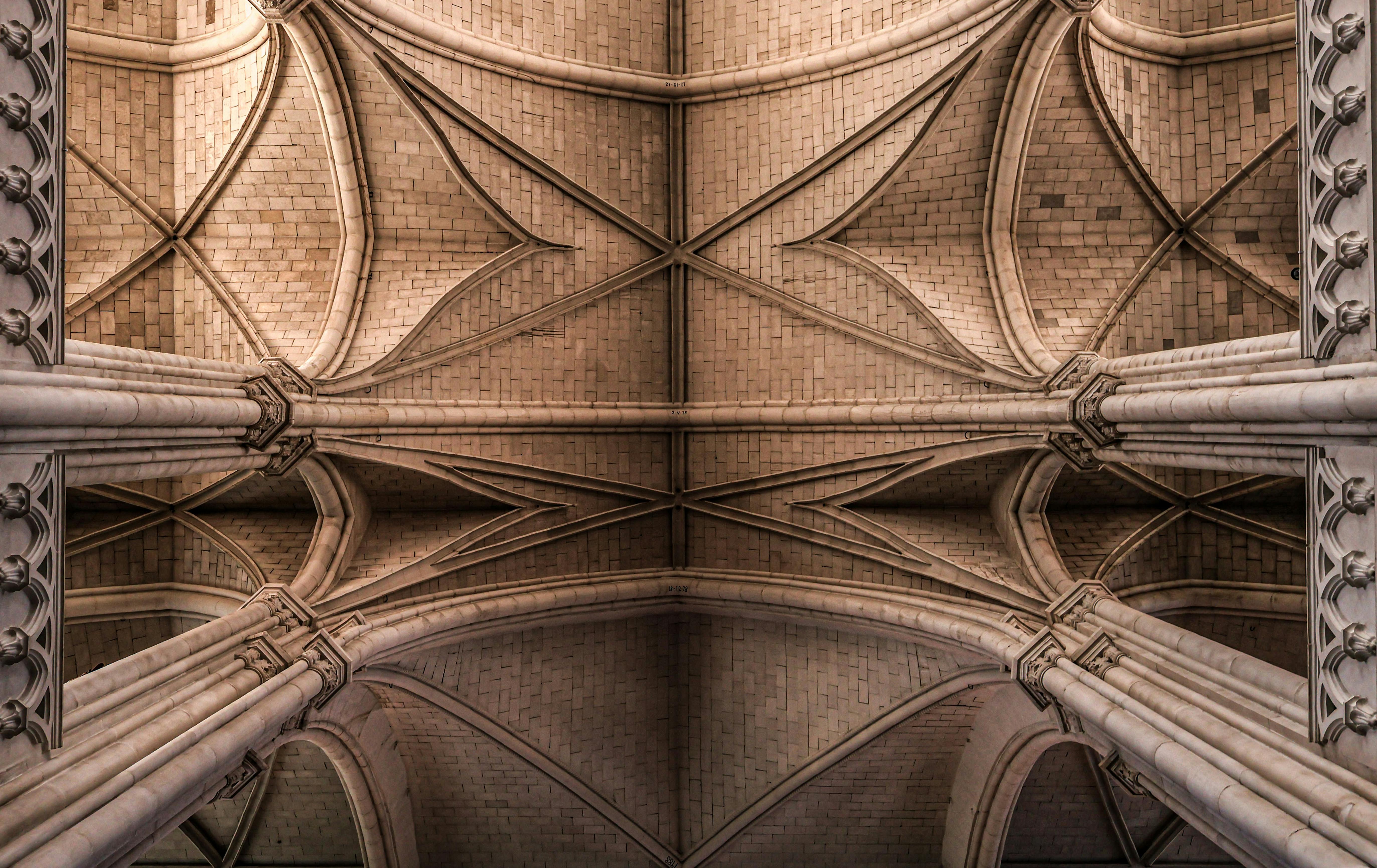 Gothic Cathedral Ceiling Architecture · Free Stock Photo