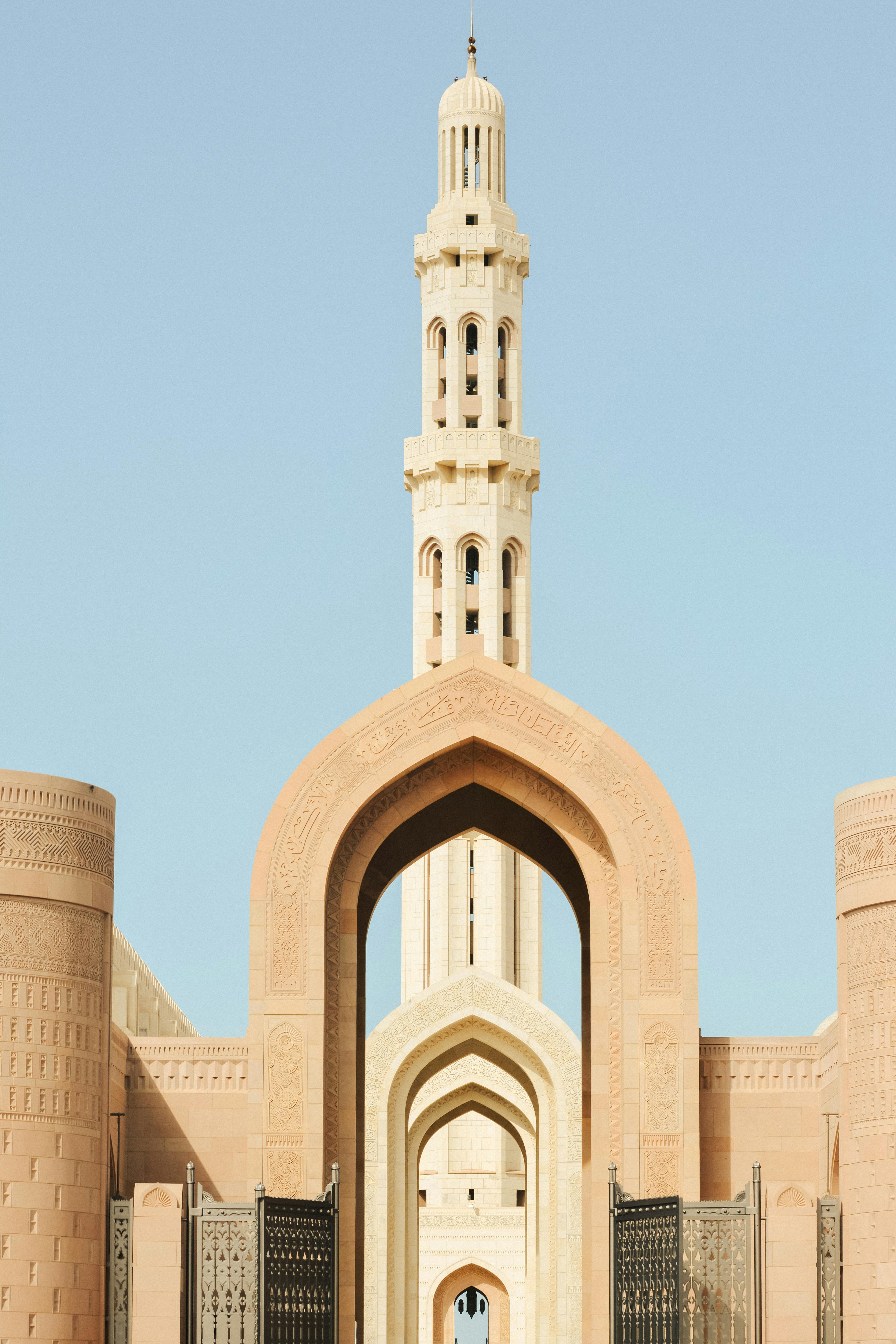 Belo Minarete Em Muscat, Arquitetura De Omã · Foto profissional gratuita