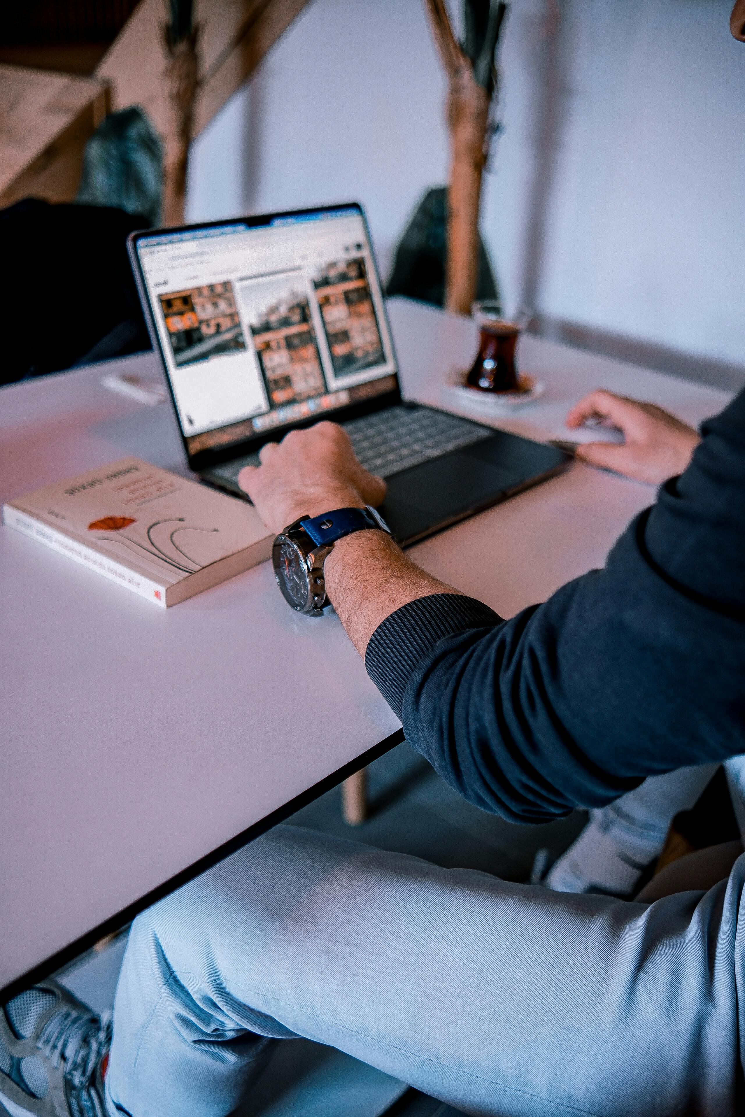 Typing Happily Home Photos, Download The BEST Free Typing Happily Home ...