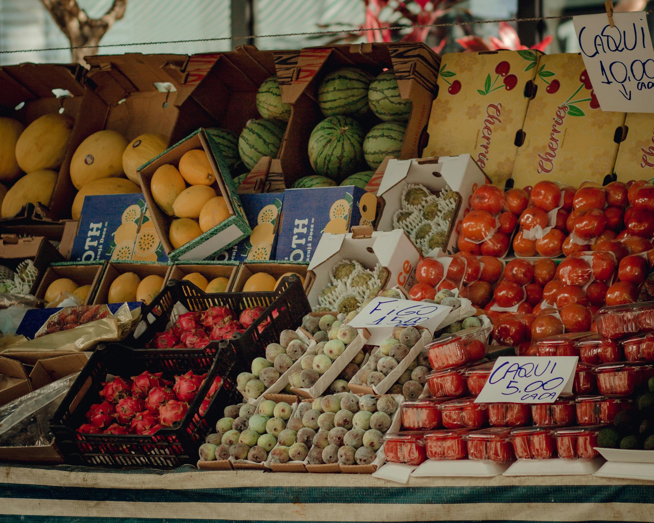 Vibrant Fruit Market Display in São Paulo · Free Stock Photo