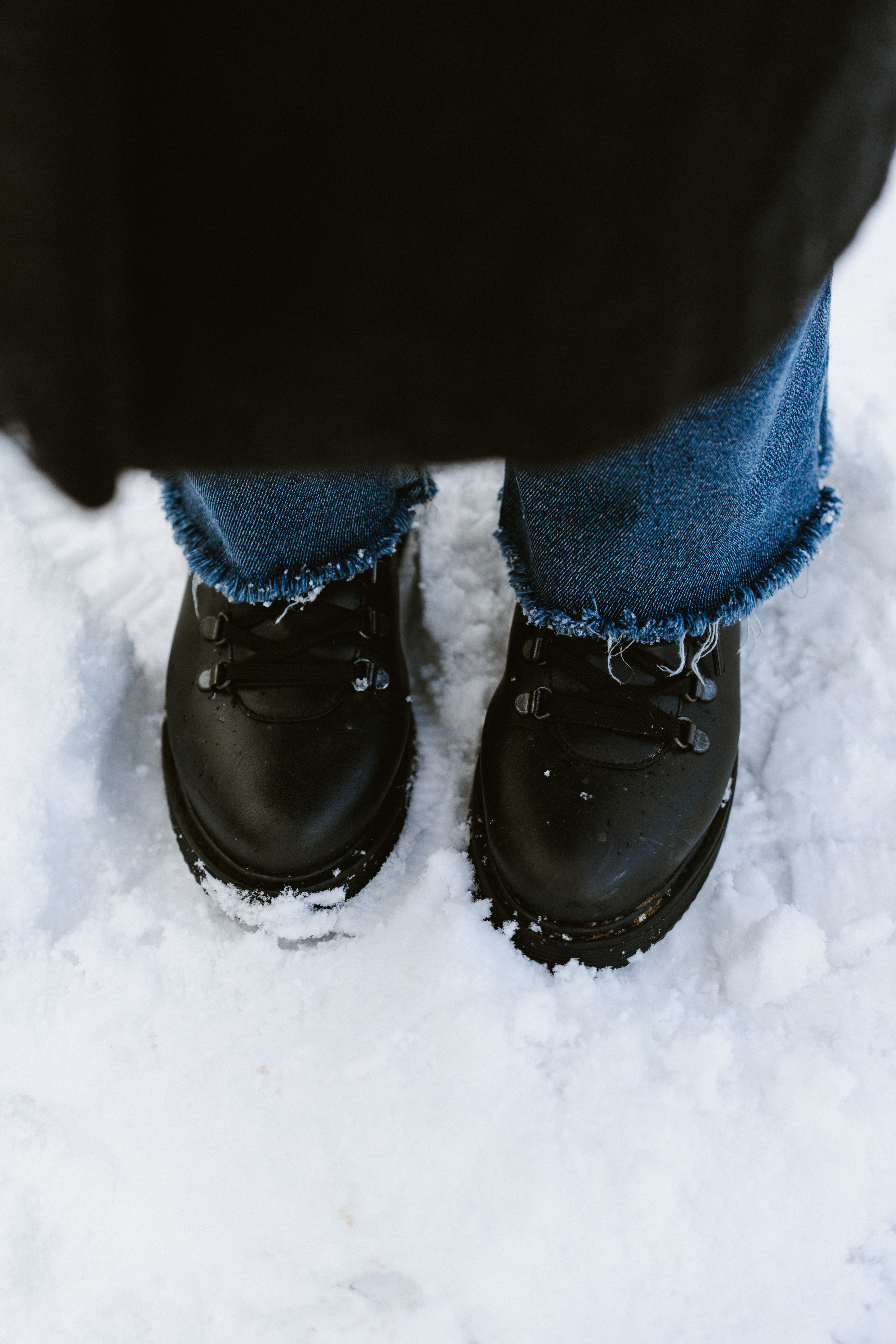 Jeans In Snow Photos, Download The BEST Free Jeans In Snow Stock Photos ...