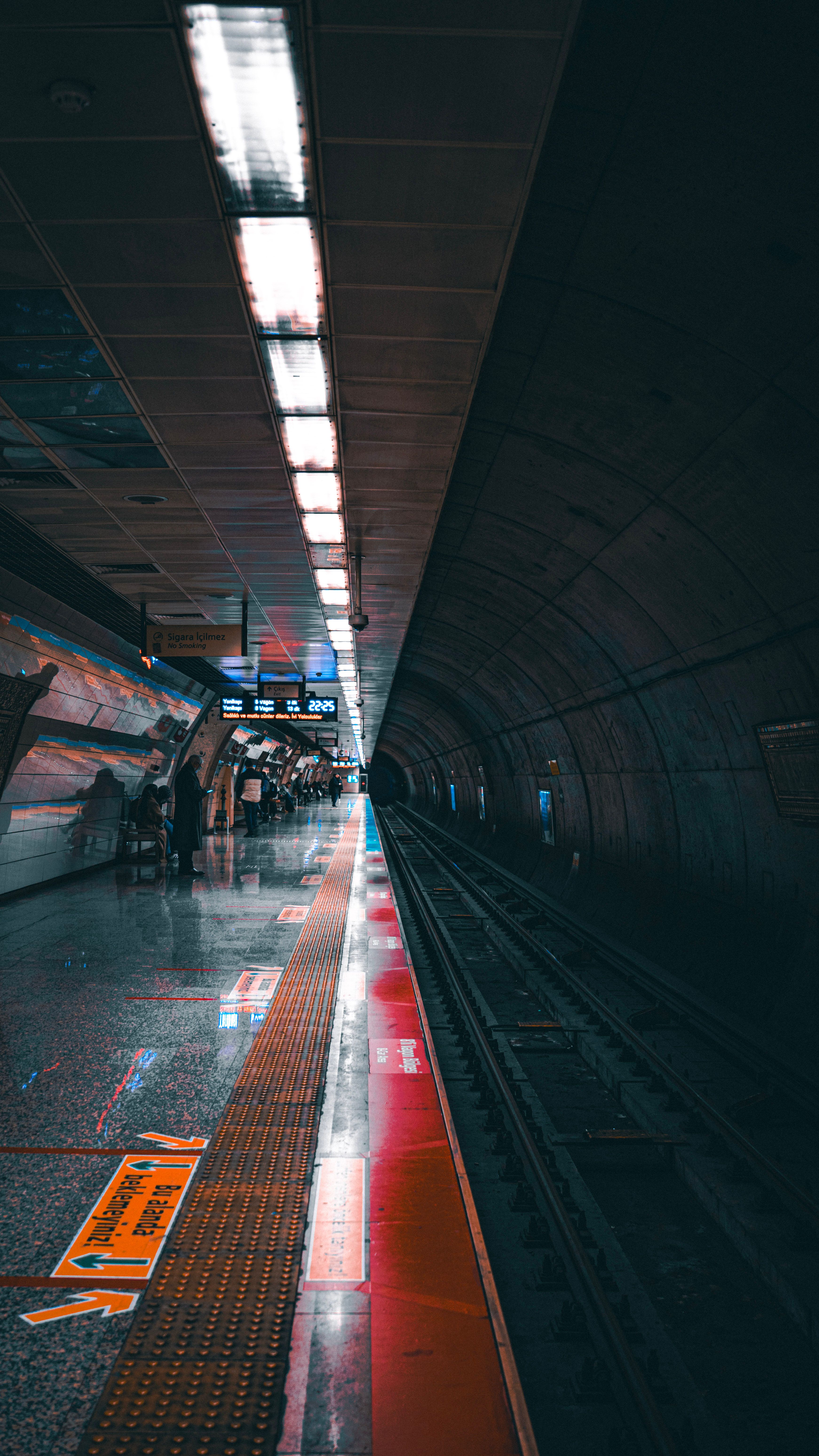Modern Subway Station with Empty Tracks · Free Stock Photo