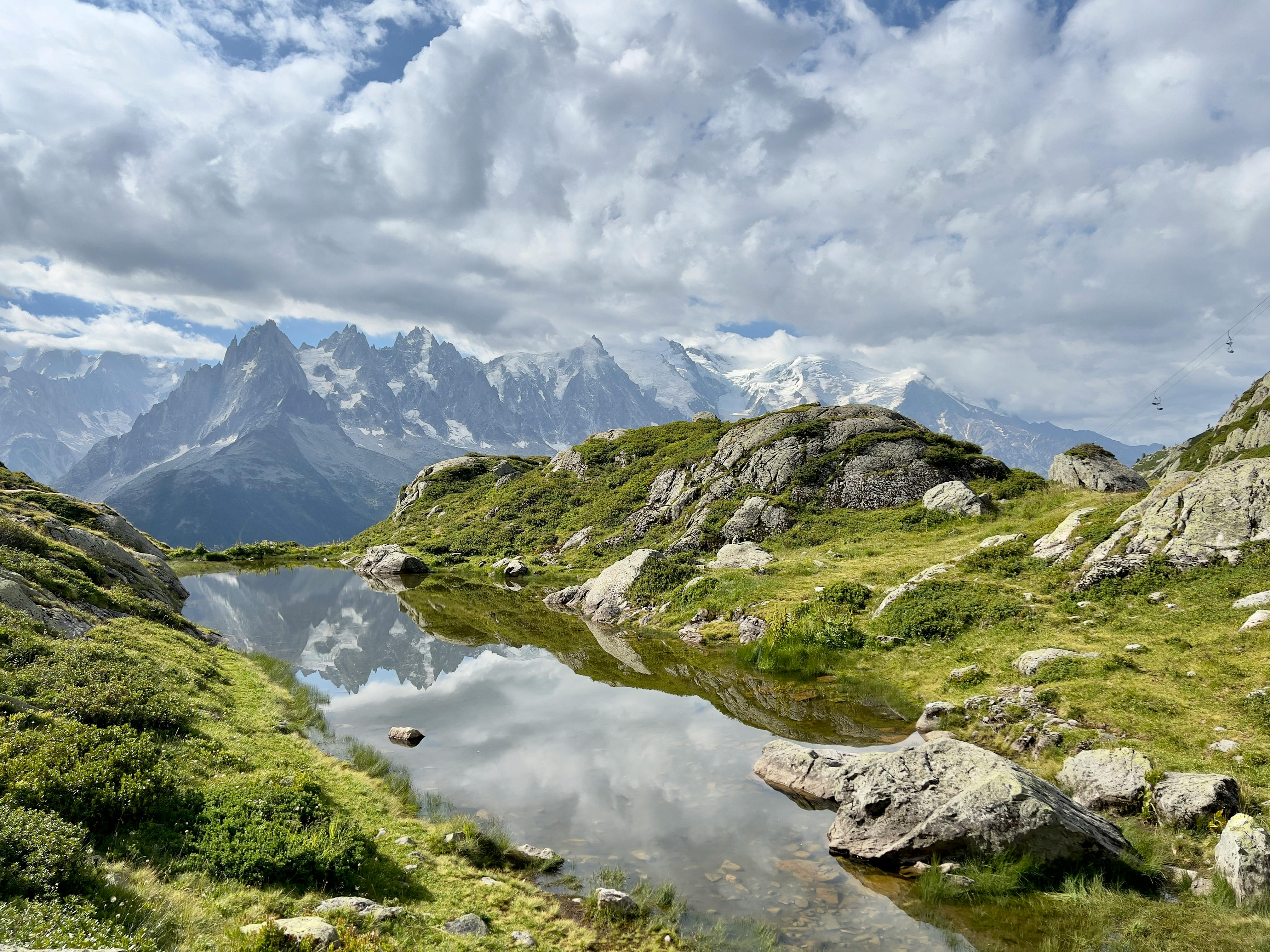 Scenic Alpine Reflections in Chamonix · Free Stock Photo