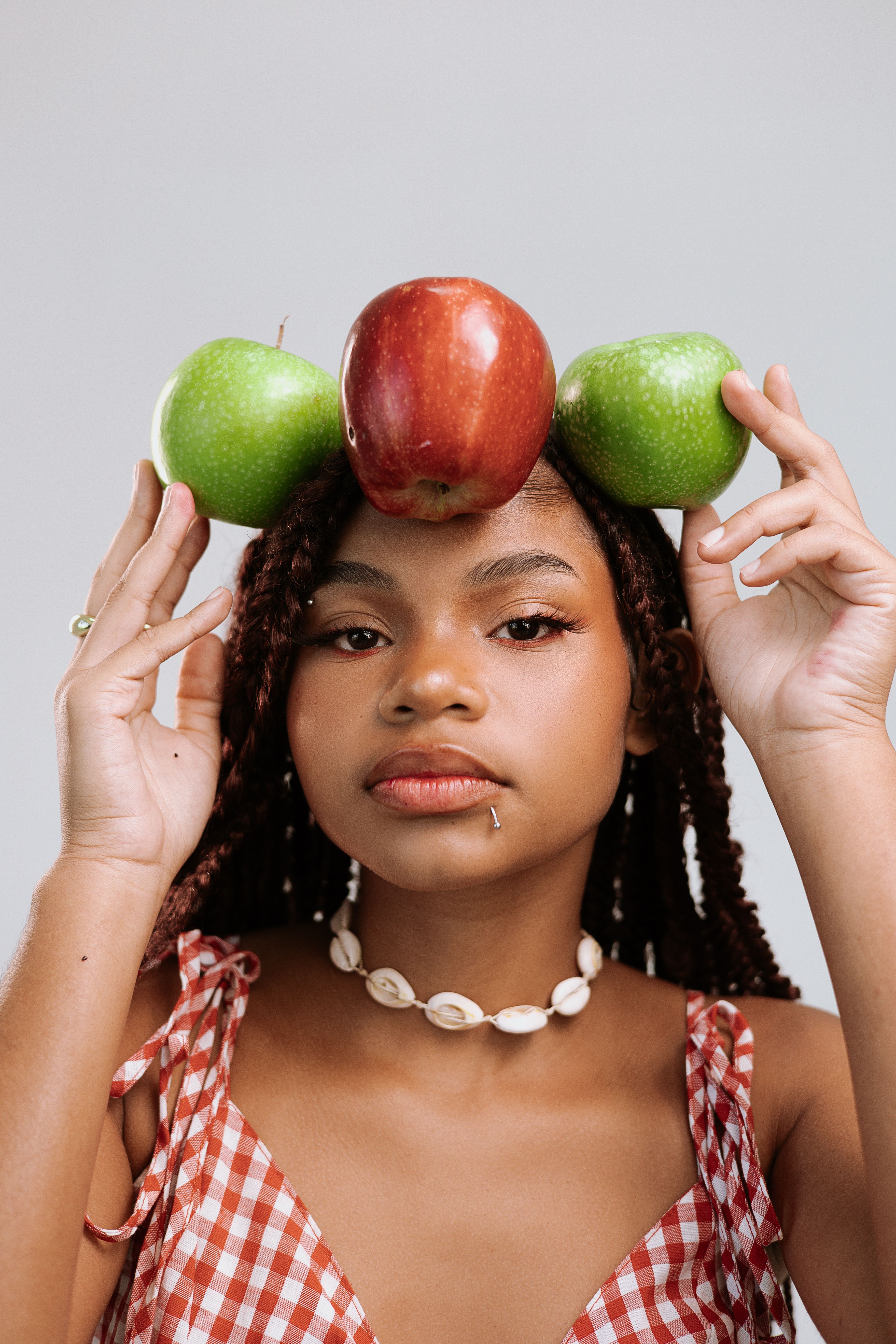 Artistic Portrait with Apples on Head · Free Stock Photo