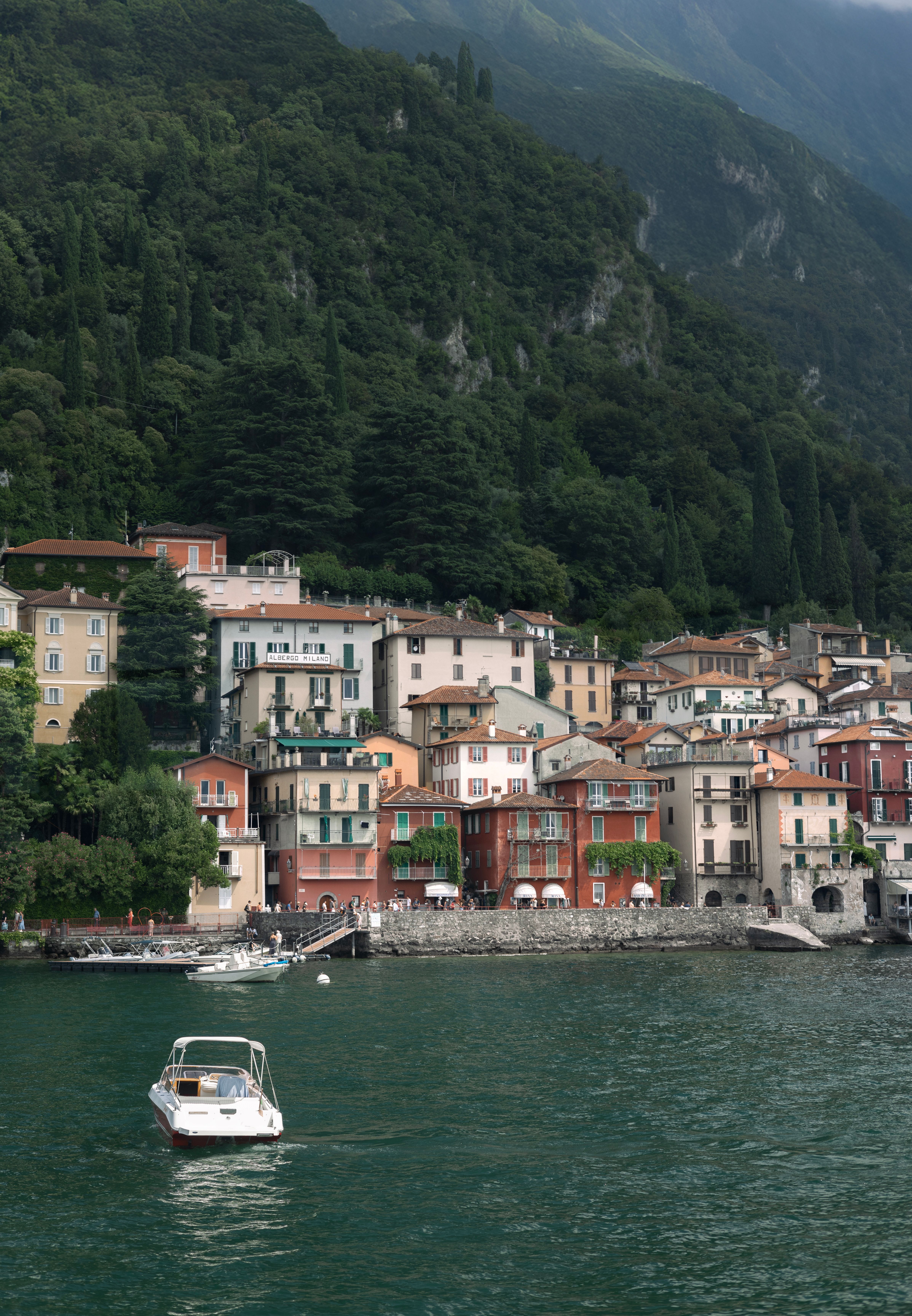 Scenic Sunset View of Lake Como in Italy · Free Stock Photo