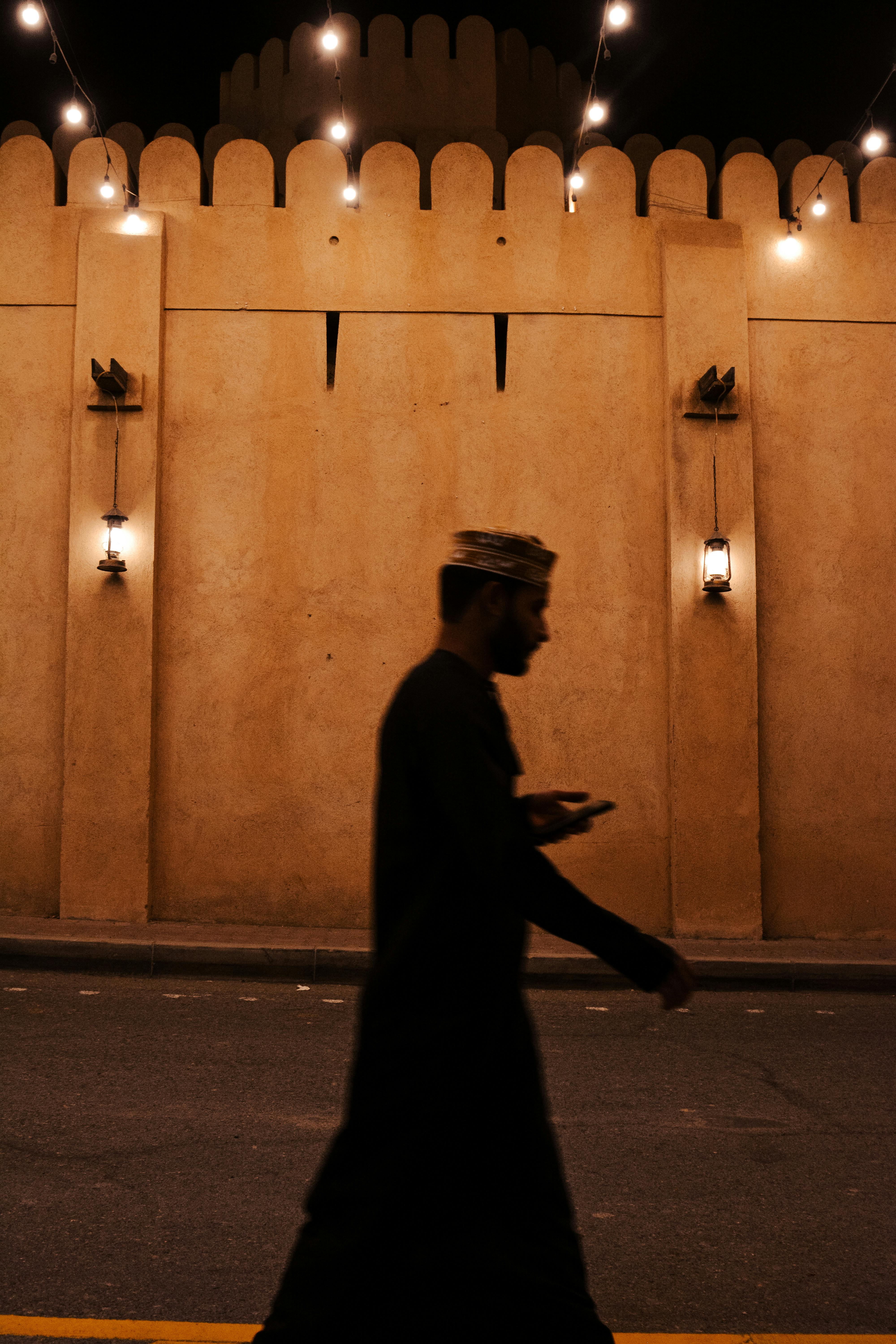 Man In Castle Photos, Download The BEST Free Man In Castle Stock Photos ...