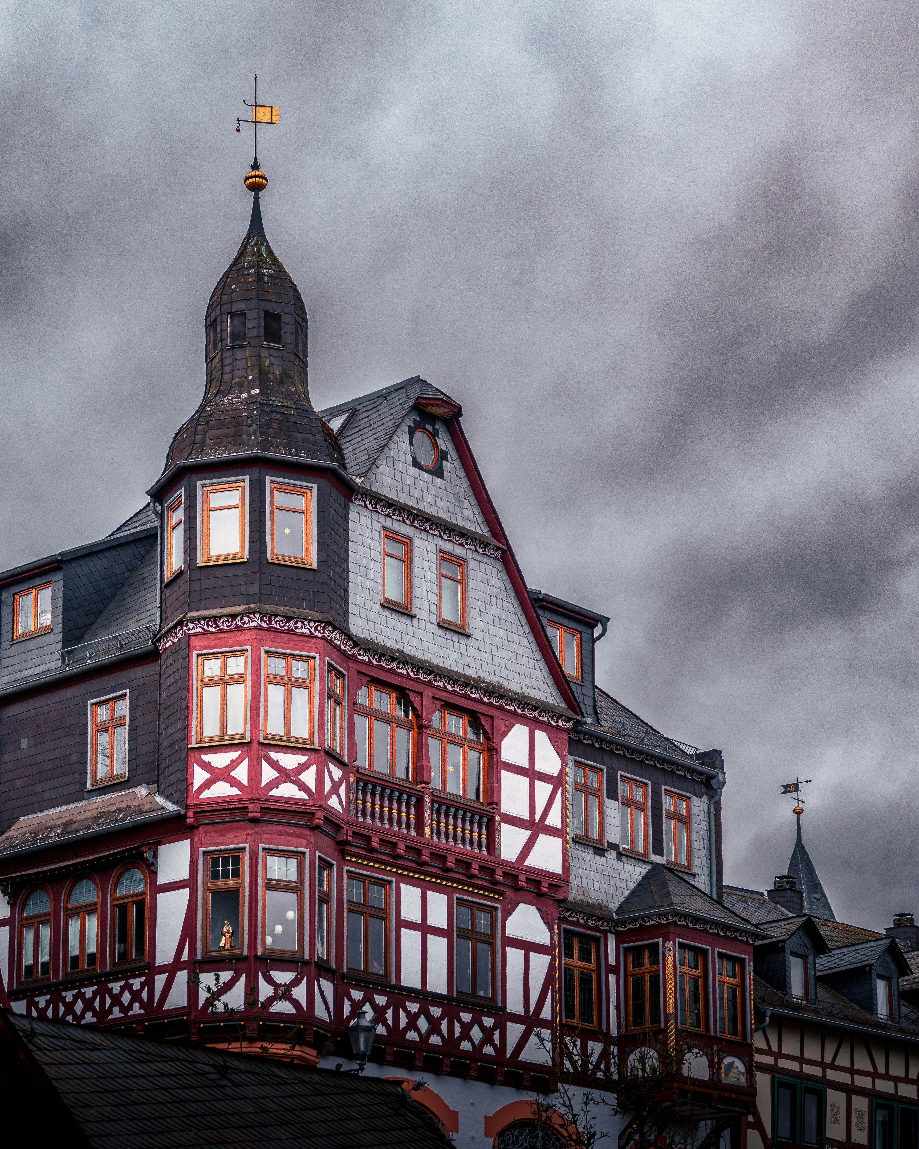 Dramatic Architecture of Historic German Building · Free Stock Photo