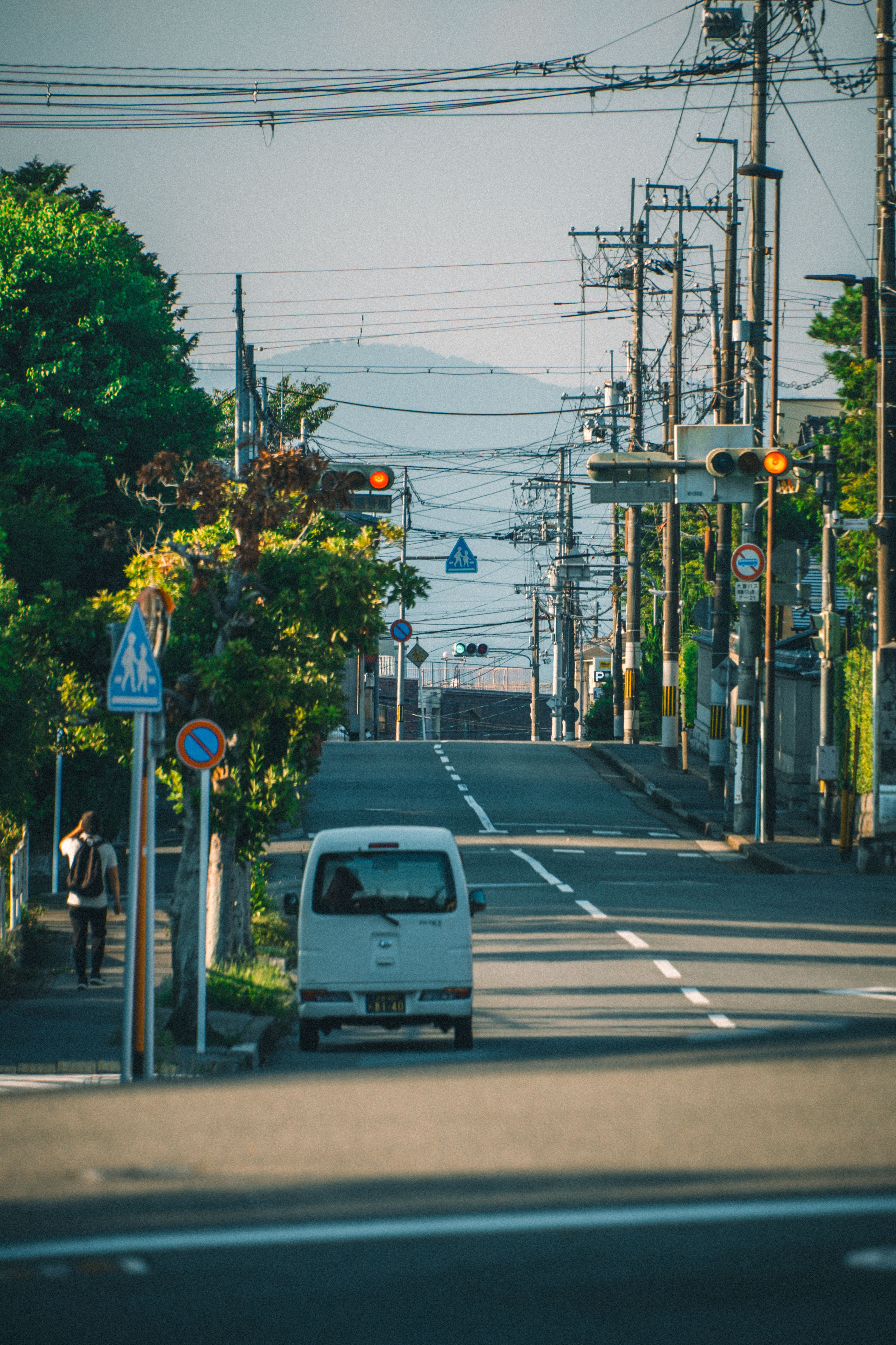Urban Street Scene with Morning Light · Free Stock Photo
