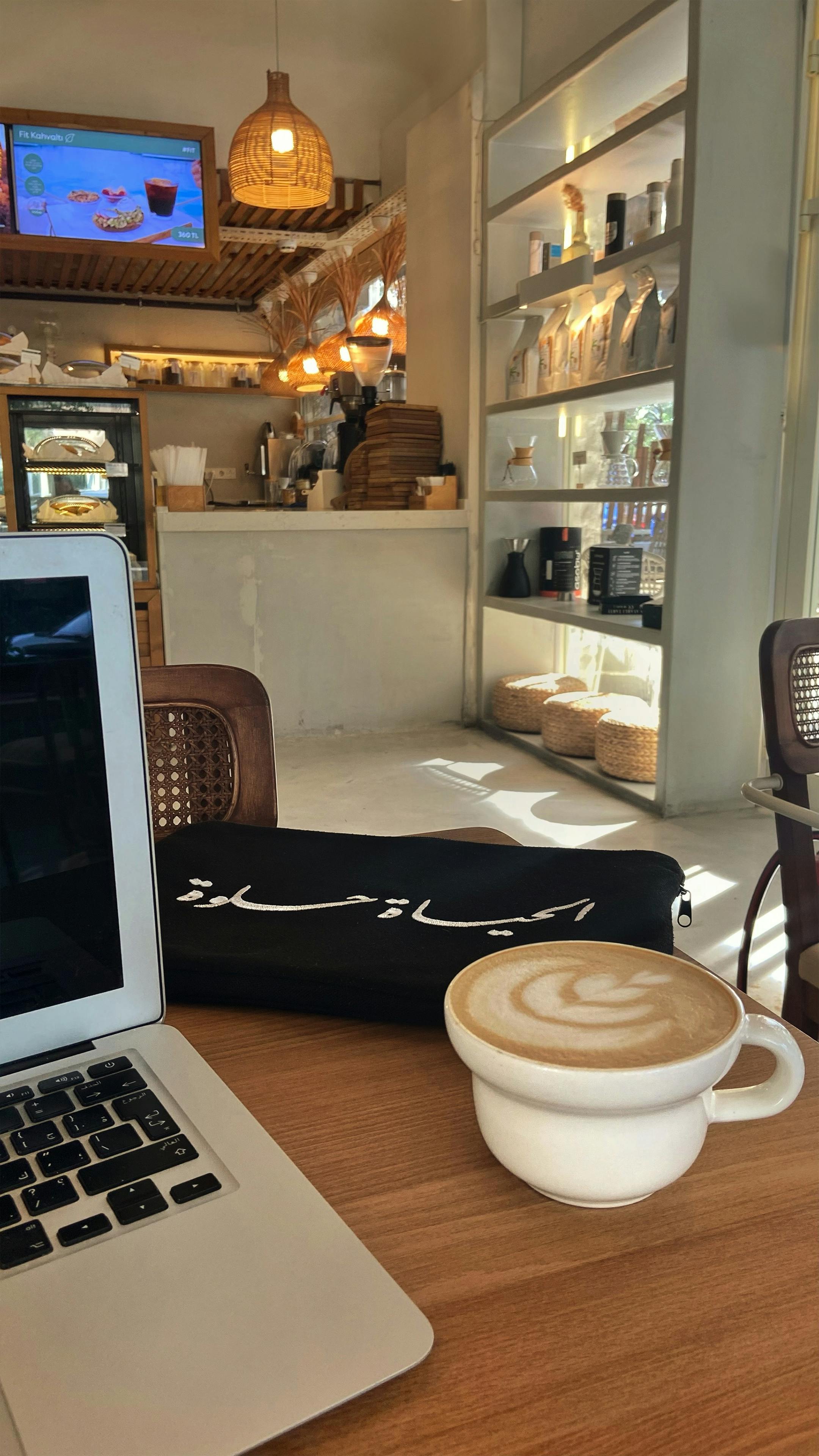 Computer Cafe Photos, Download The BEST Free Computer Cafe Stock Photos ...