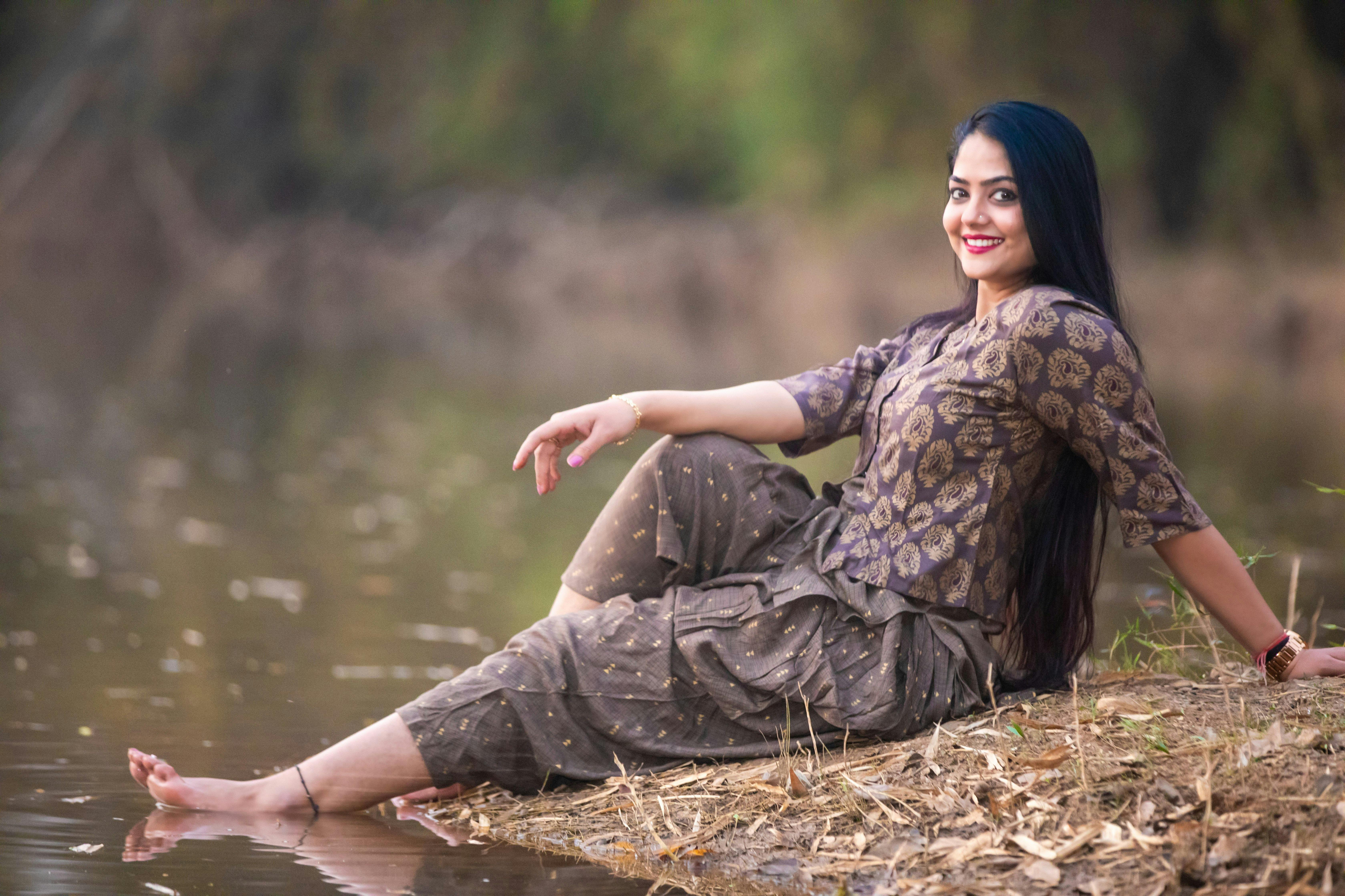 Relaxing by the River in Bengaluru, India · Free Stock Photo