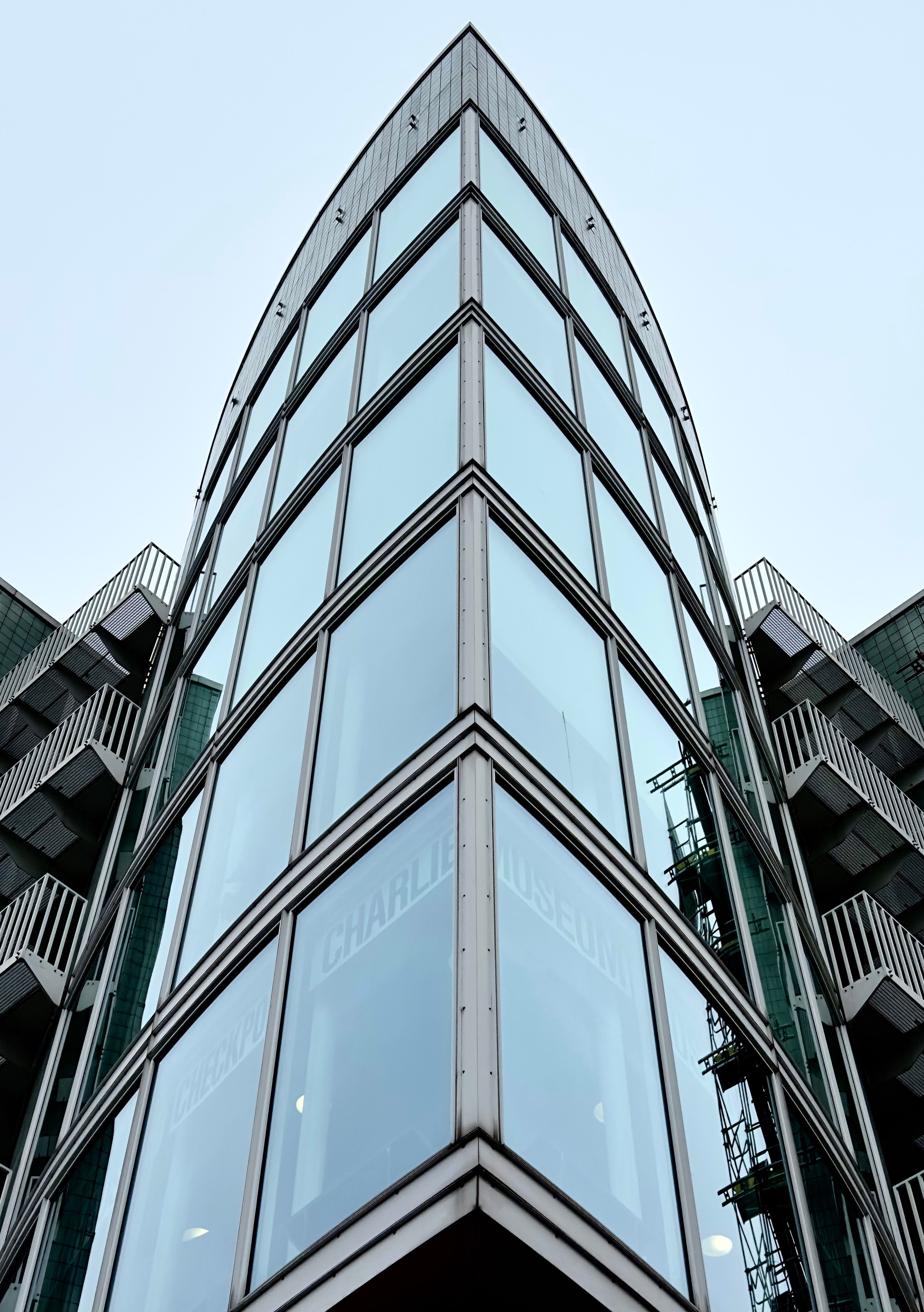 Modern Glass Facade of Urban Architecture · Free Stock Photo