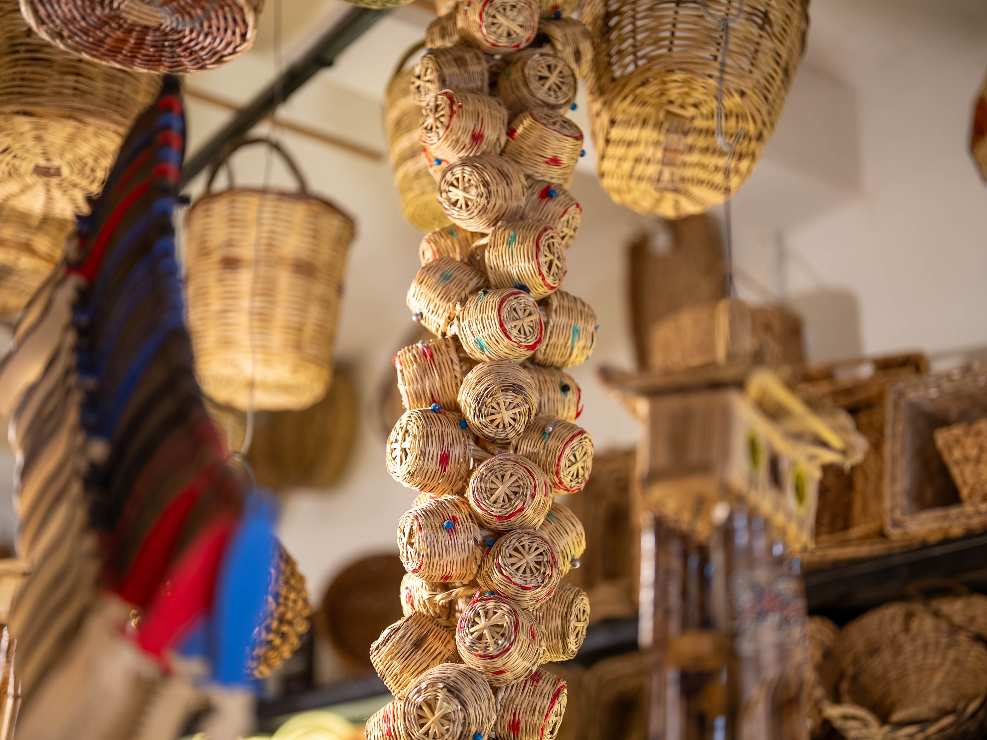 Woven Baskets and Crafts in Kahramanmaraş Bazaar · Free Stock Photo