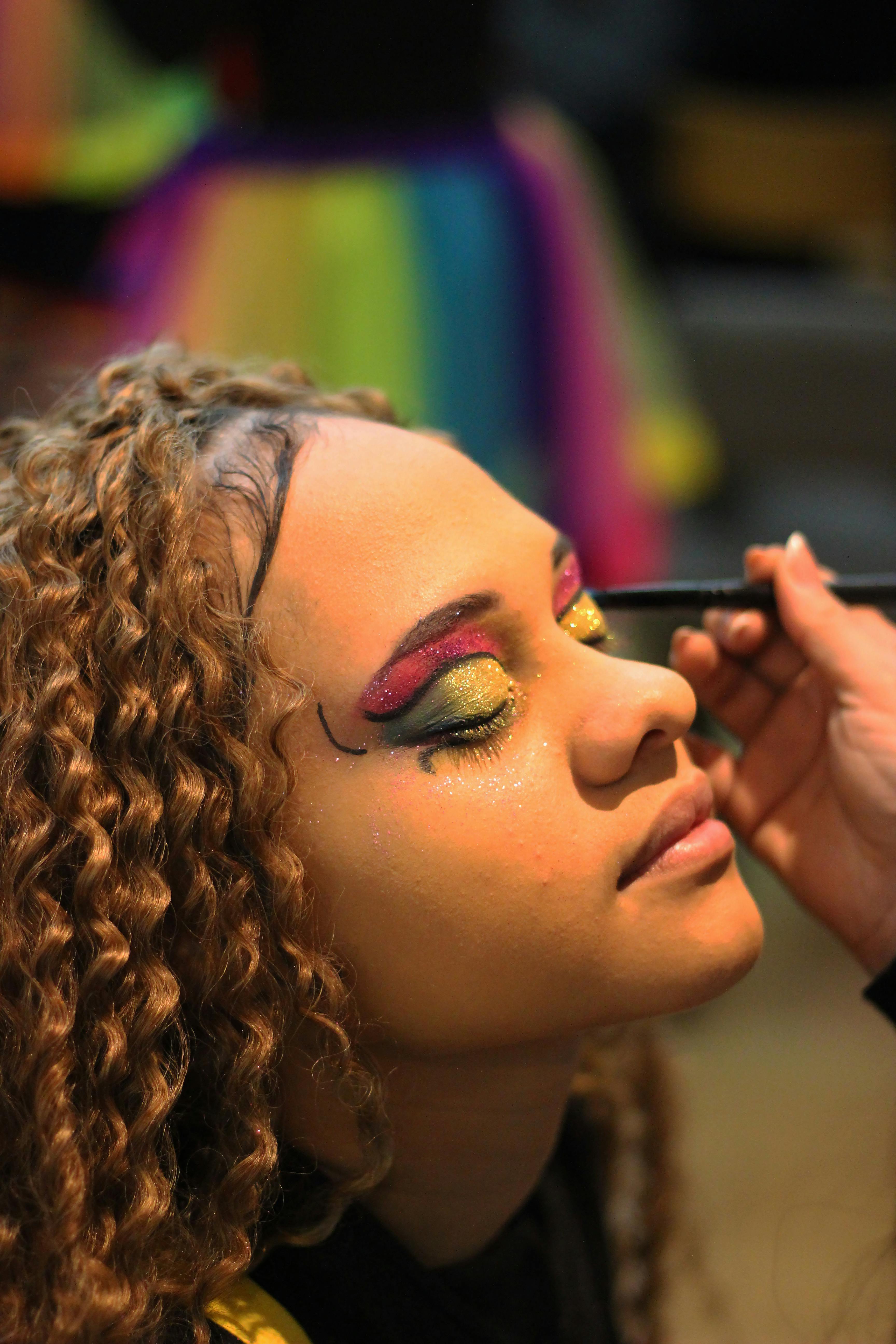 Colorful Makeup Artistry Session in Portugal · Free Stock Photo