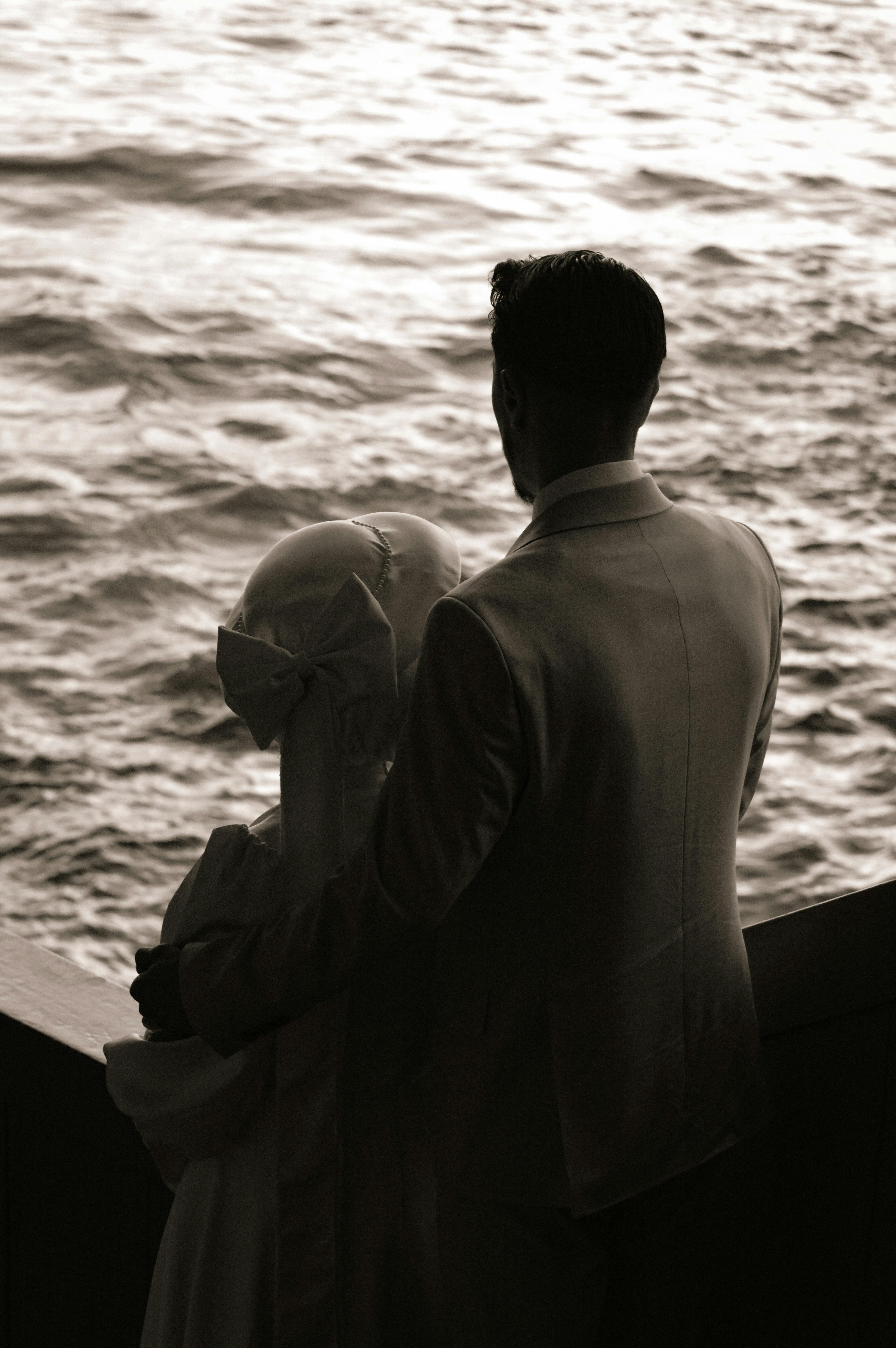 Hug Kompisar Photos, Download The BEST Free Hug Kompisar Stock Photos ...