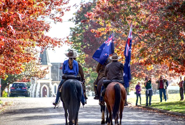 Niche+Parade+Car Photos, Download The BEST Free Niche+Parade+Car Stock ...