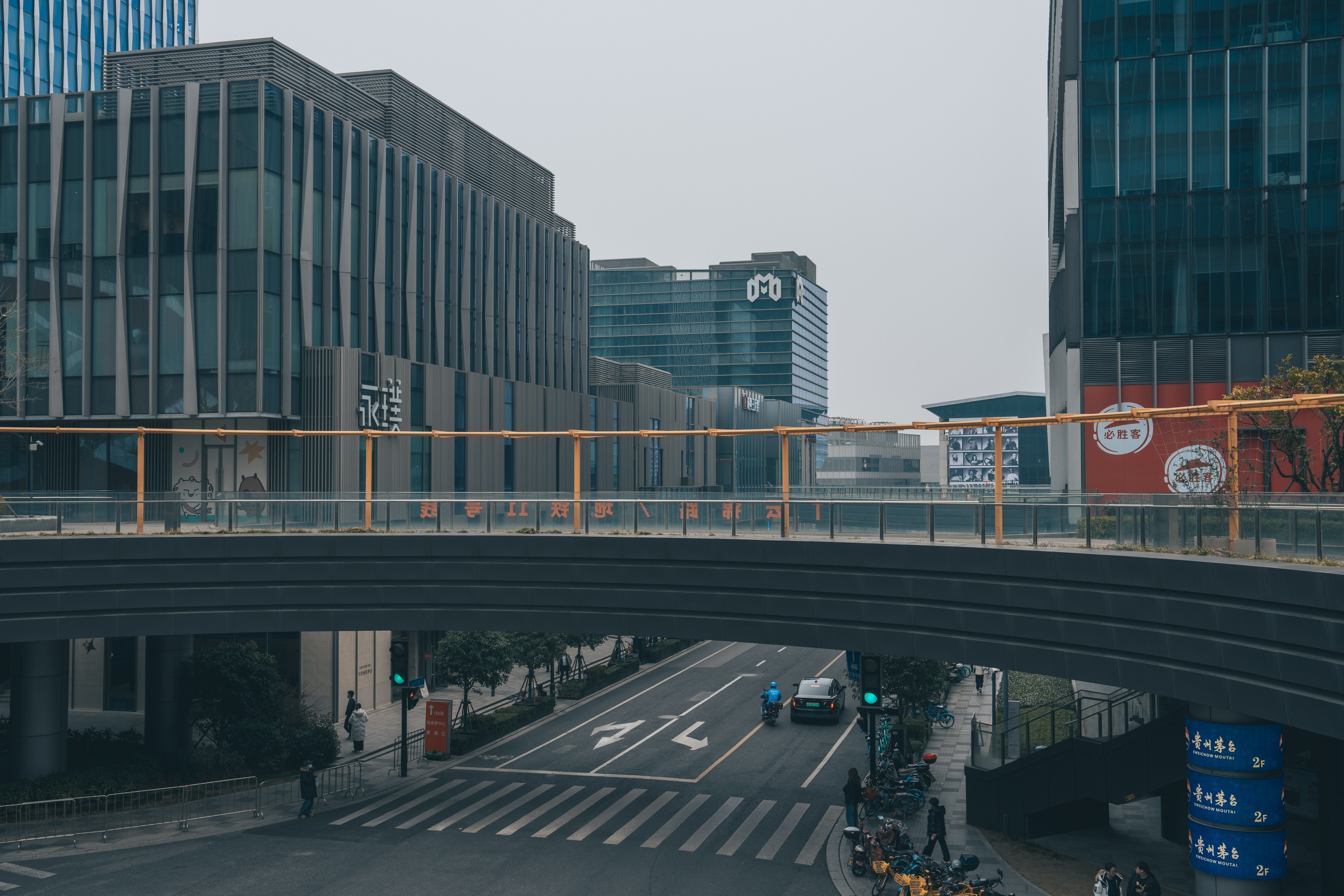 Modern Urban Street View with Overpass and Buildings · Free Stock Photo