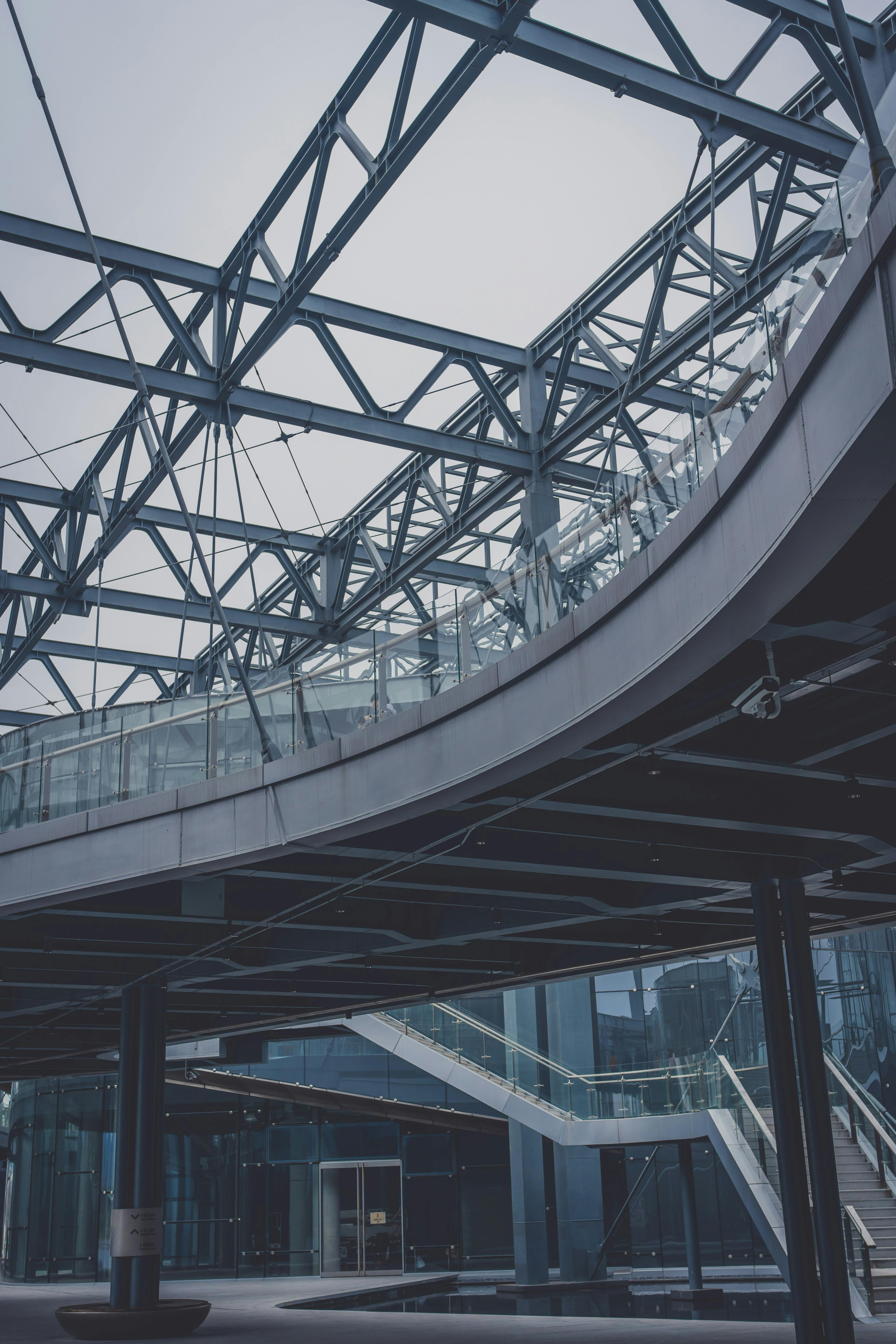 Modern Industrial Architecture with Steel Beams · Free Stock Photo