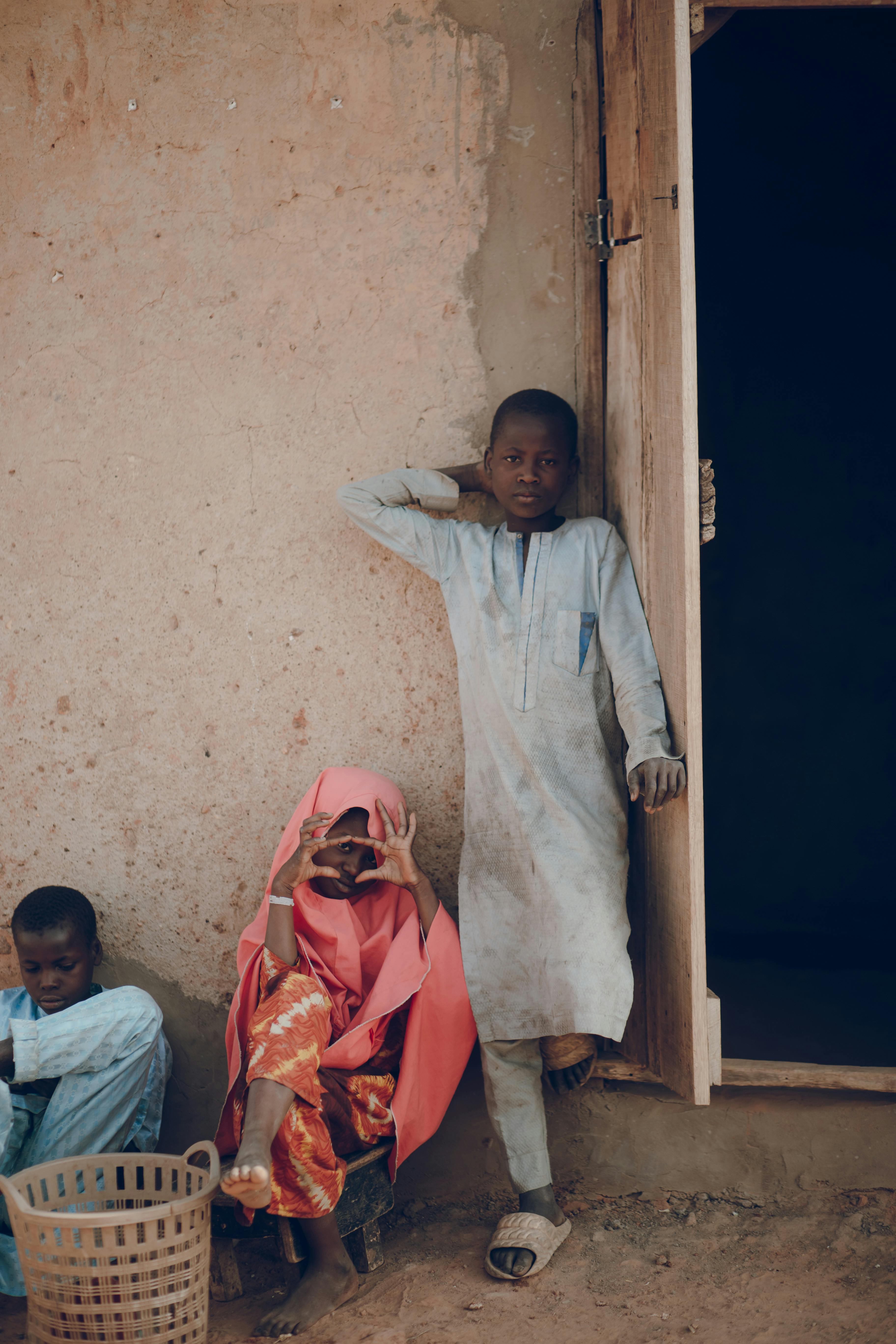 Girl Slap Boy Photos, Download The BEST Free Girl Slap Boy Stock Photos ...